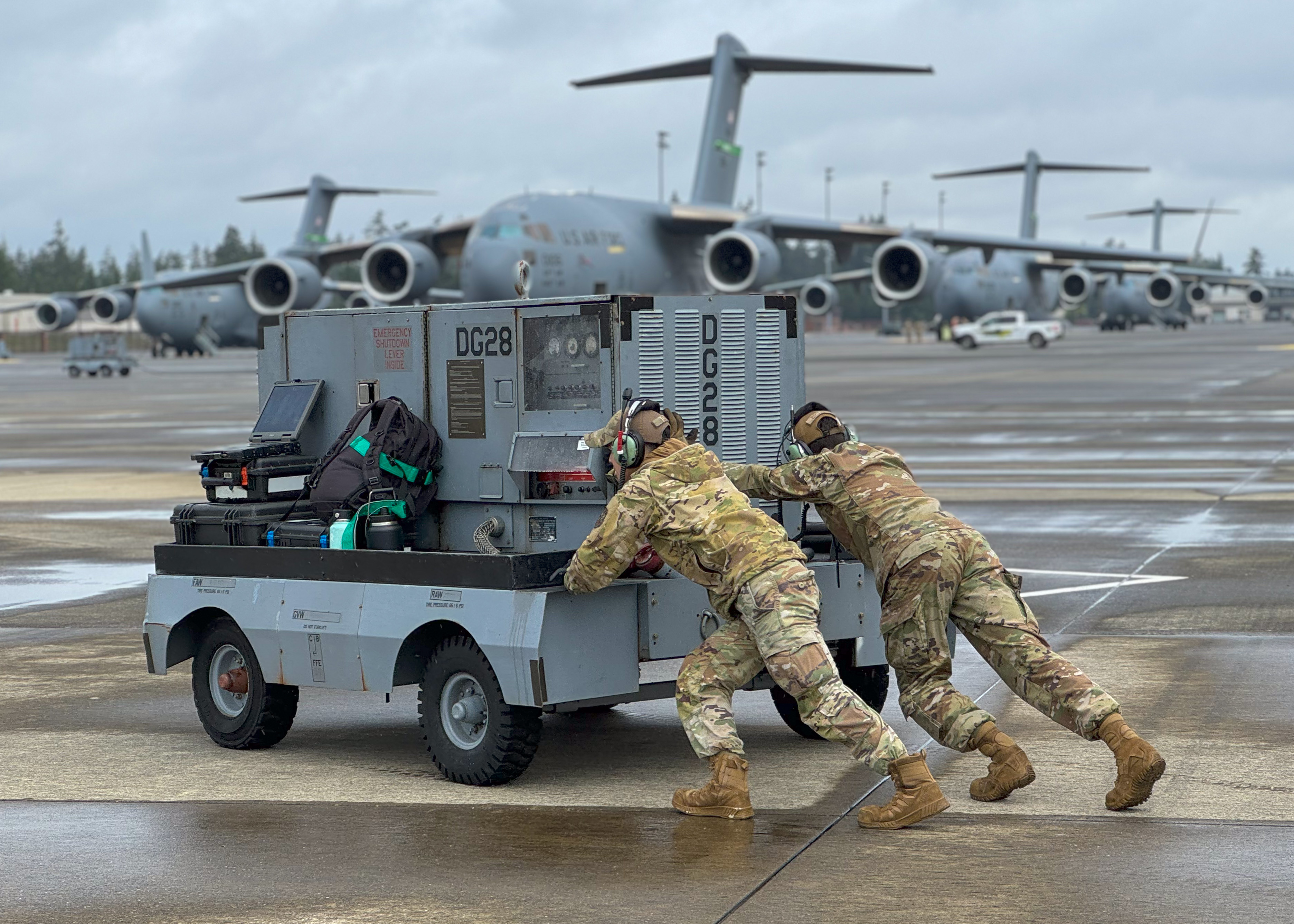 Jack of all trades: 62d AMXS crew chiefs propel the global airlift ...