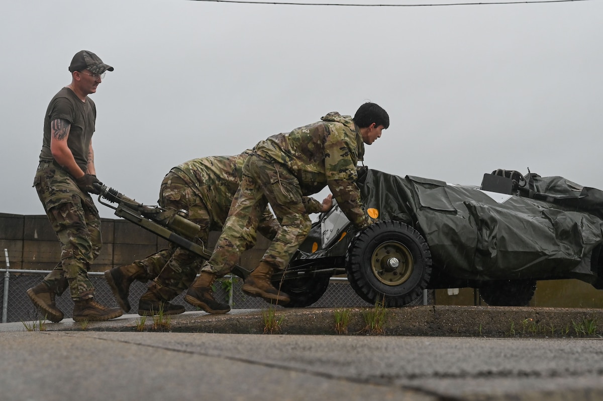 8th LRS conducts cargo deployment line for super squadron > Kunsan Air ...