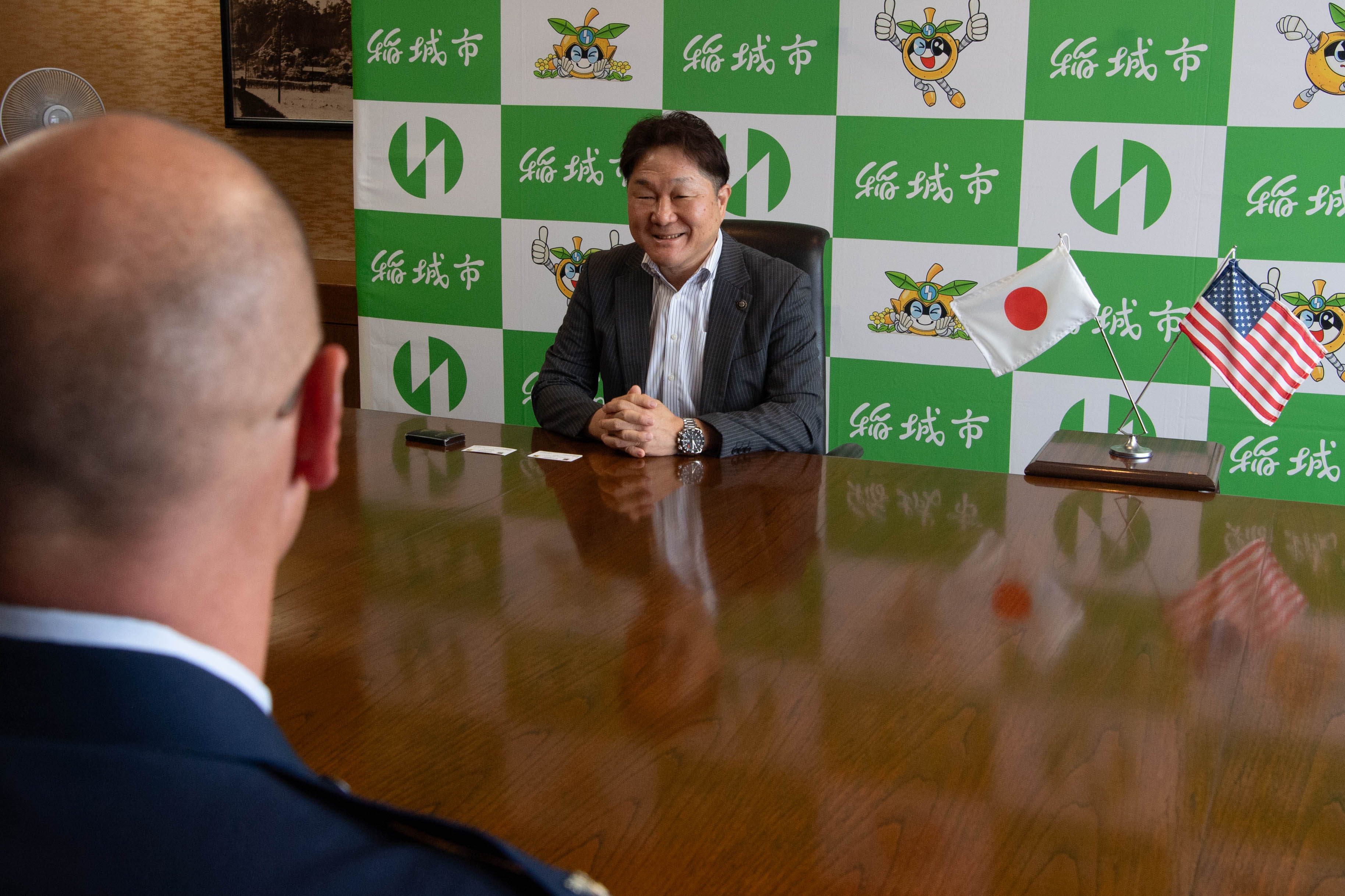 374 AW leadership visits community civic leaders > Yokota Air Base ...