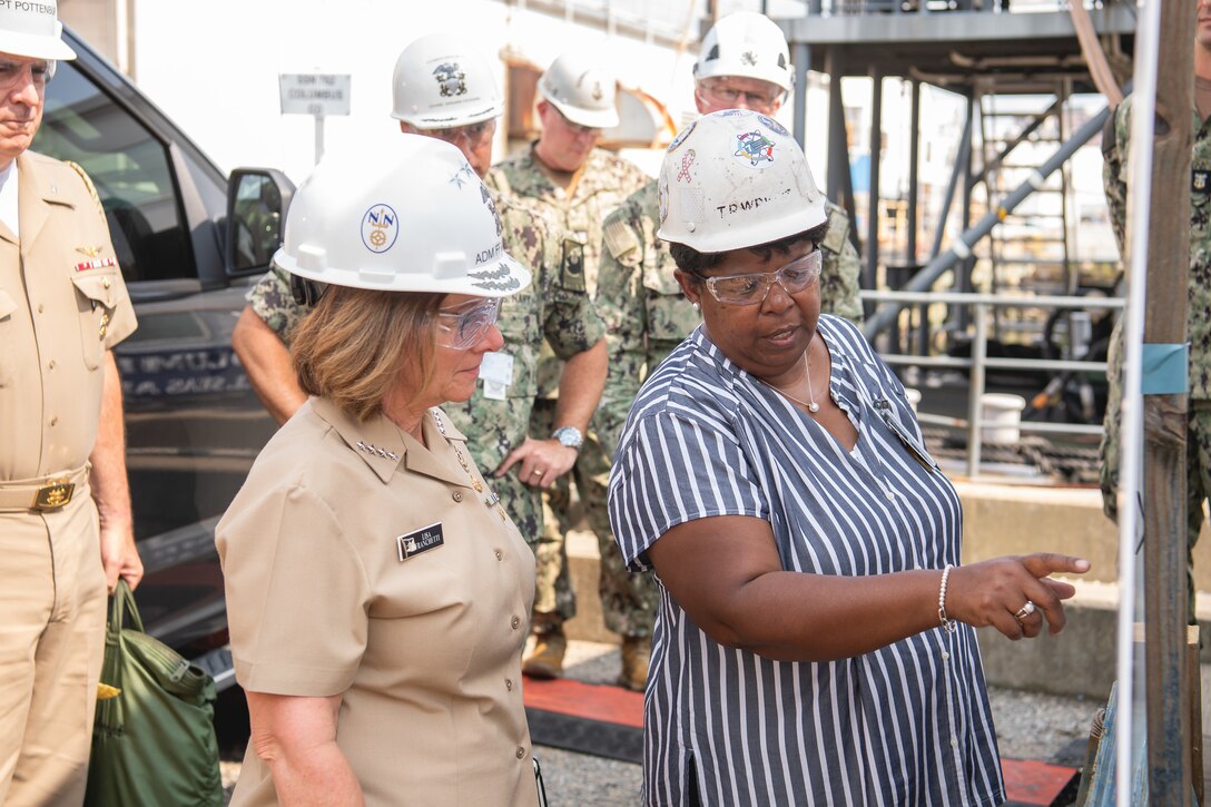 CNO Visits HII-NNS for Quality of Service Updates