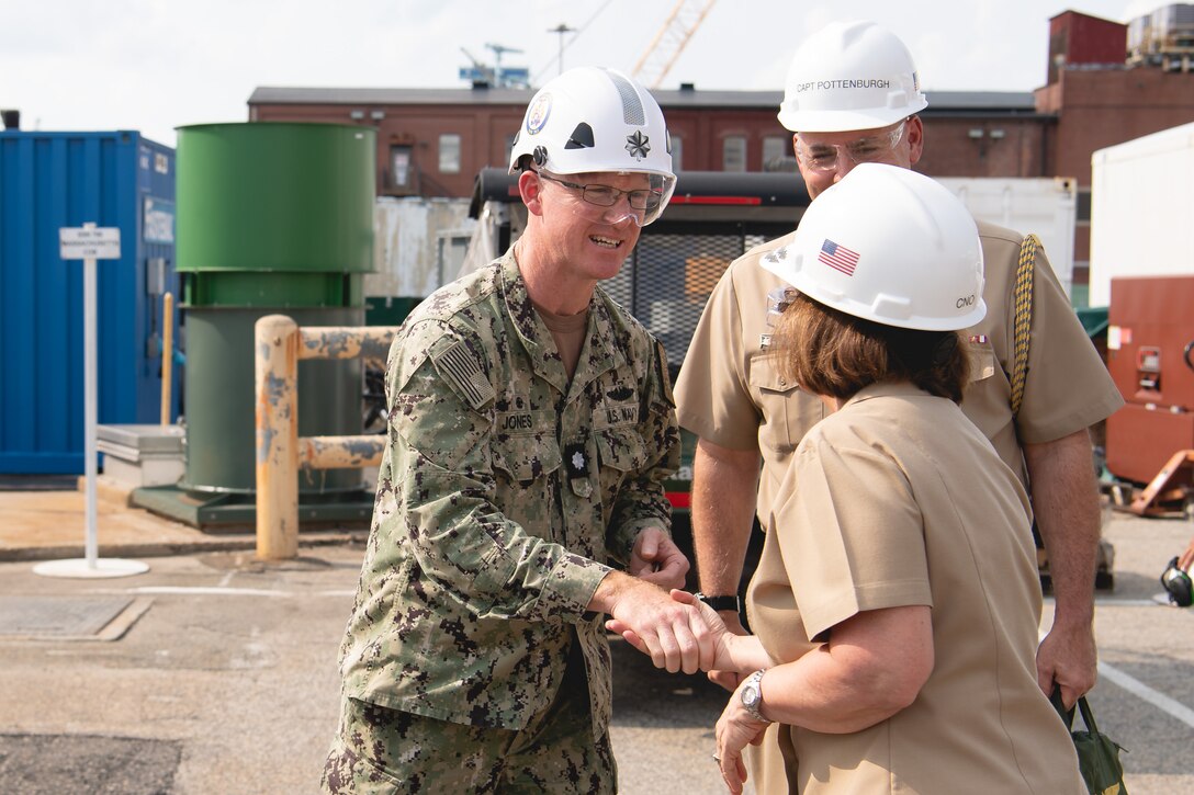 CNO Visits HII-NNS for Quality of Service Updates