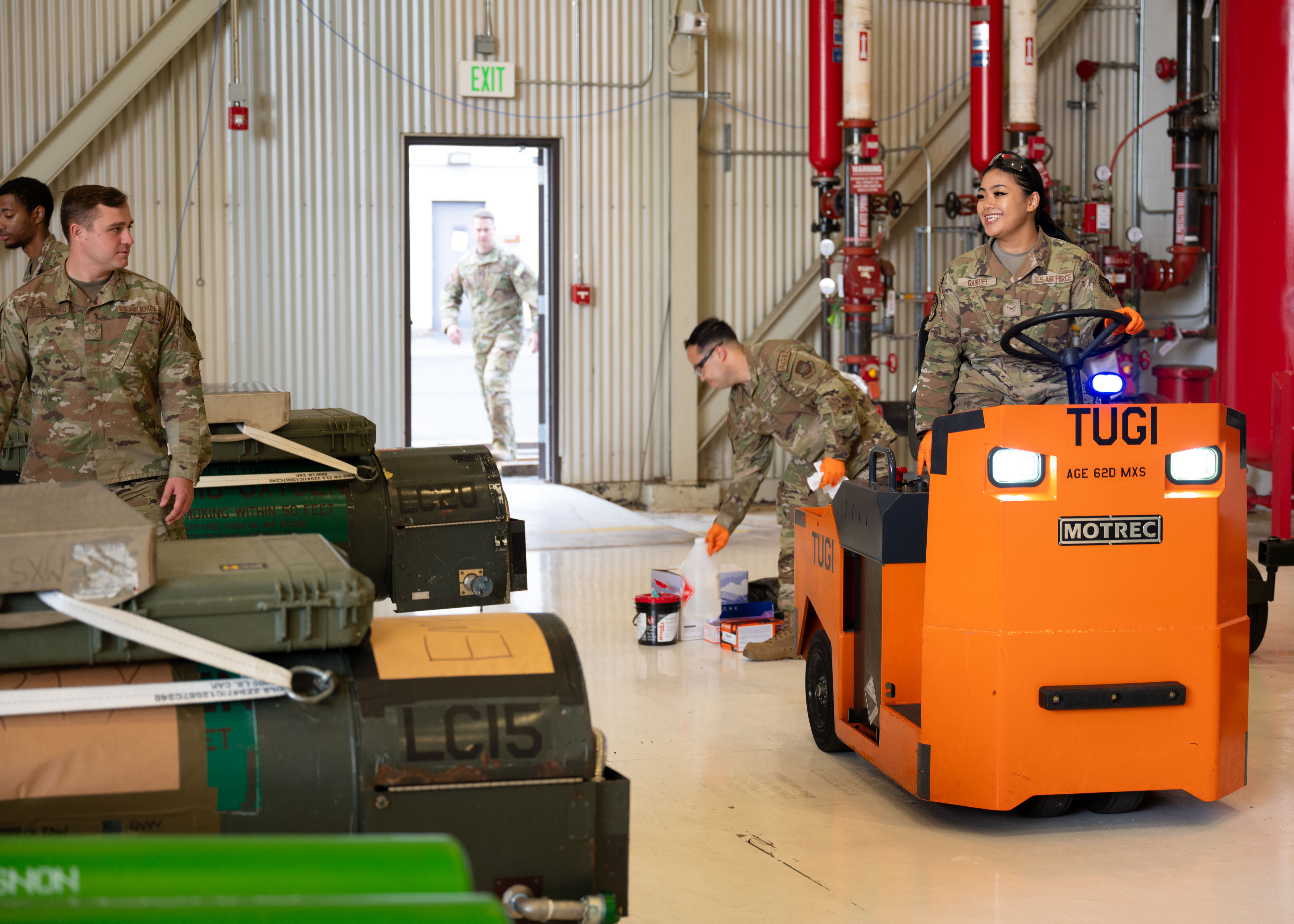 JBLM Airmen, Soldiers prepare equipment for OKR > Team McChord ...