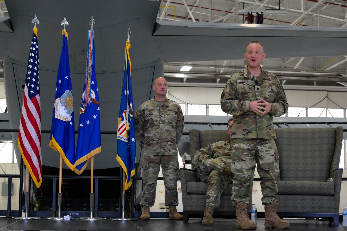 Lt. Col. Iannucci assumes command of 910th MSG > Youngstown Air Reserve Station > Article Display