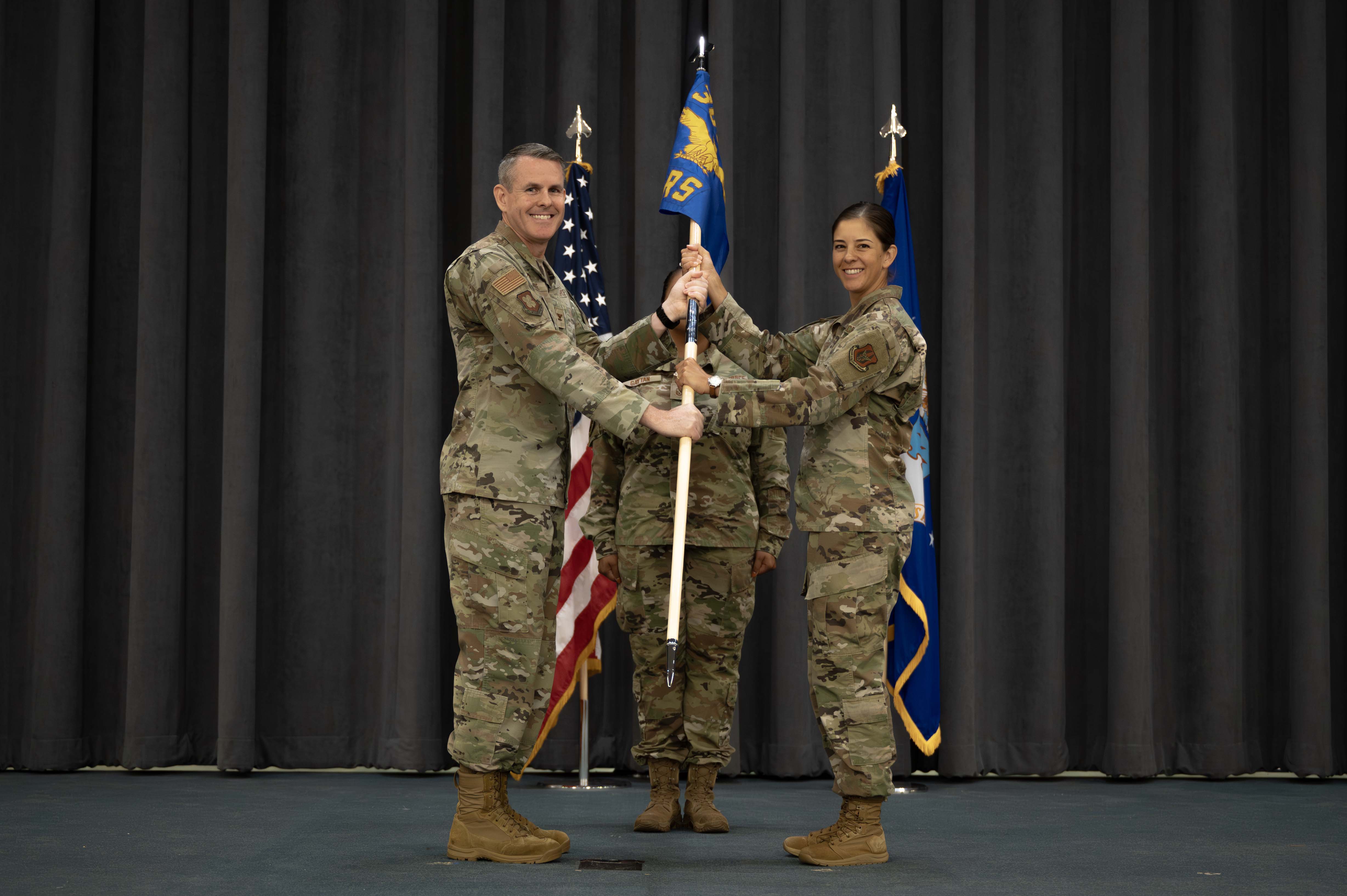 307th LRS gains new commander > 307th Bomb Wing > Article Display