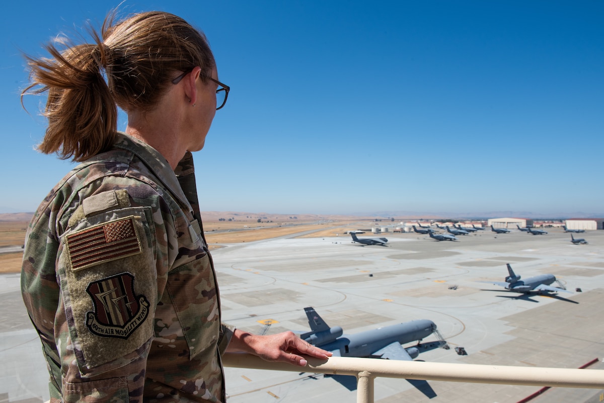 60th AMW welcomes first-ever female command chief > Travis Air Force ...