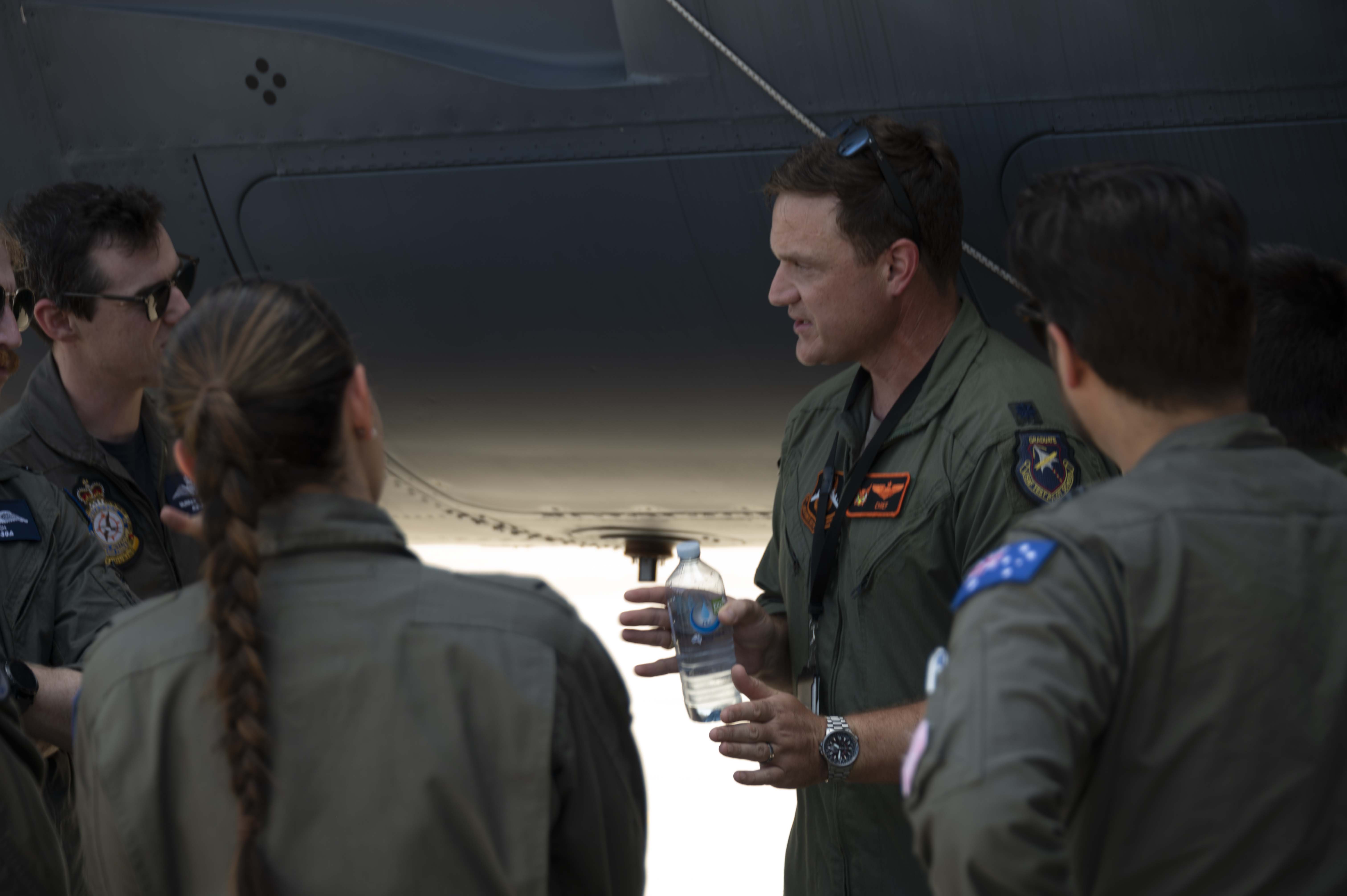 USAF partners with the RAAF, increases Bomber capabilities in Indo ...
