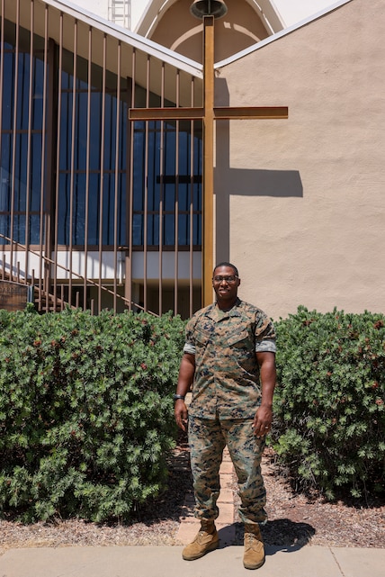 Marine Corps to Chaplain Corps: 28-year Marine called to Navy ...