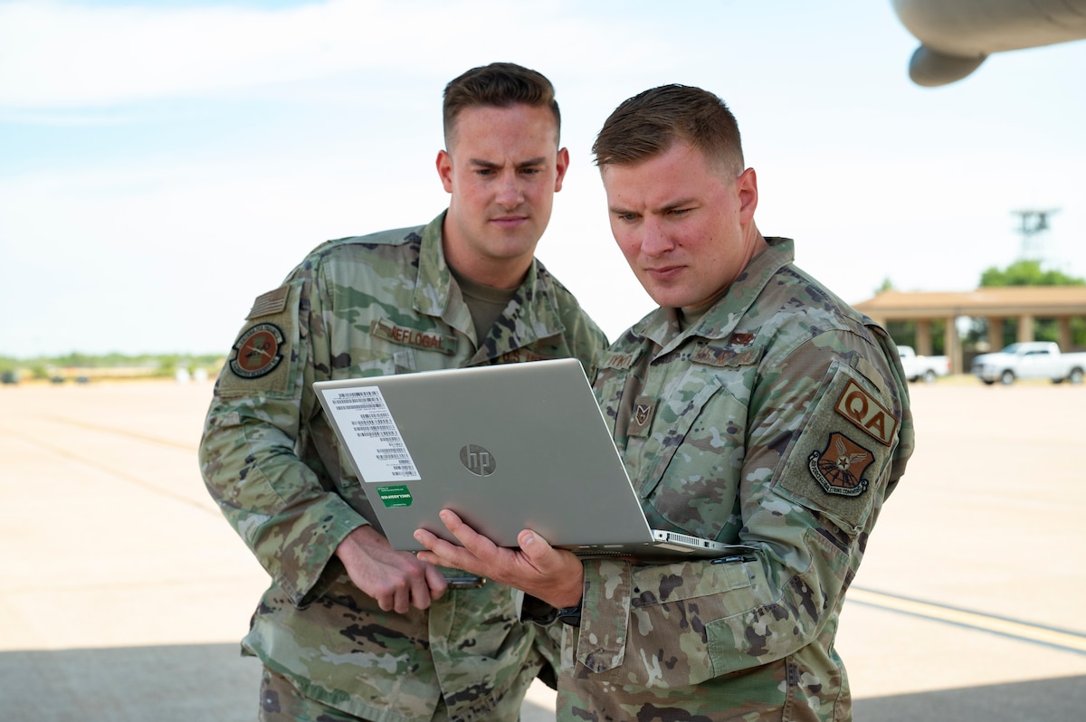 Dyess LRS converts speed into agility during Agile Baron > Dyess Air ...
