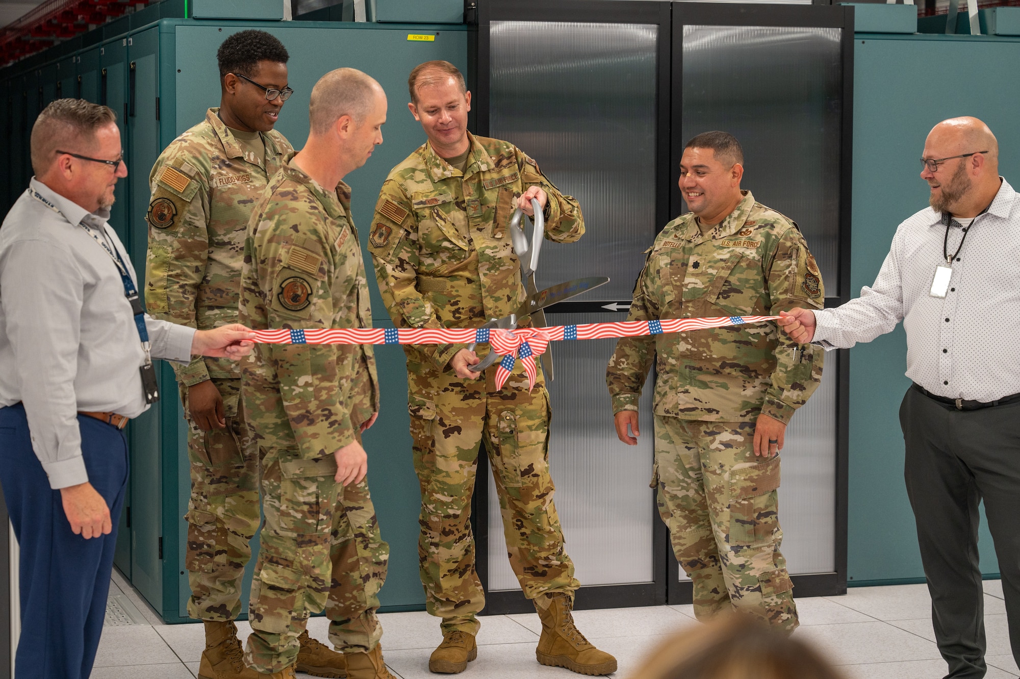 MILCON ribbon cutting for Air Force Data Center > Scott Air Force Base ...