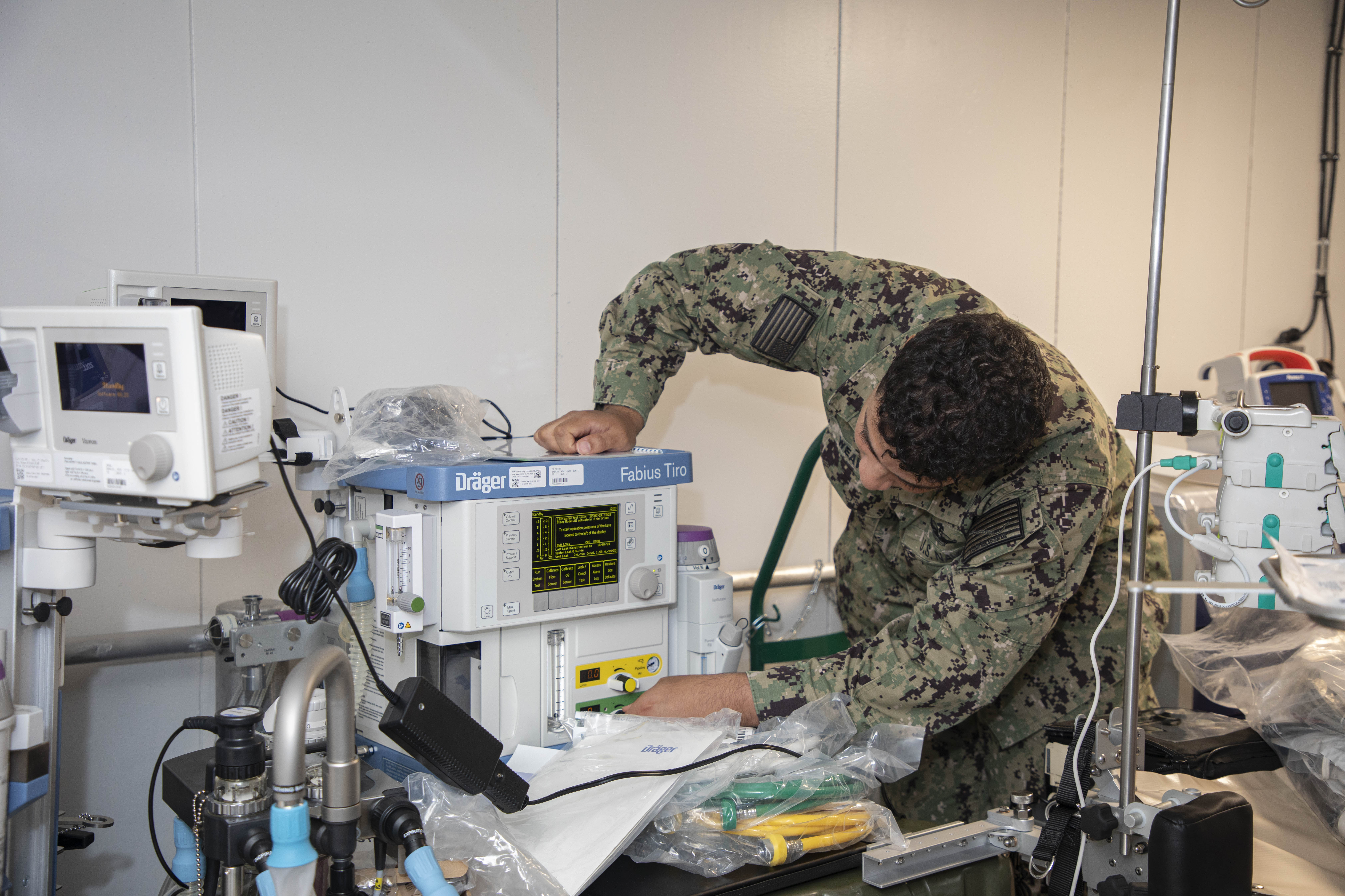 Expeditionary Medical Unit (EMU) 1 embarks aboard the USNS Cody for ...