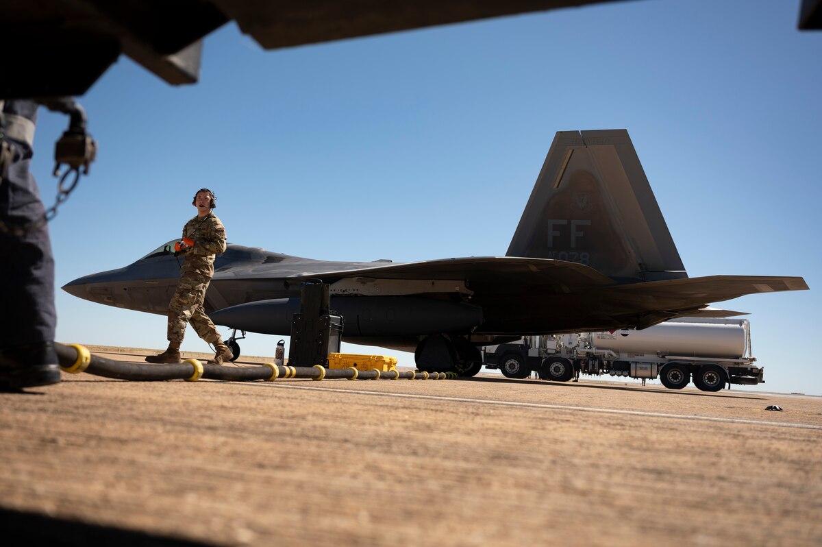 USAF, RAAF demonstrate interoperability in austere location > Pacific ...