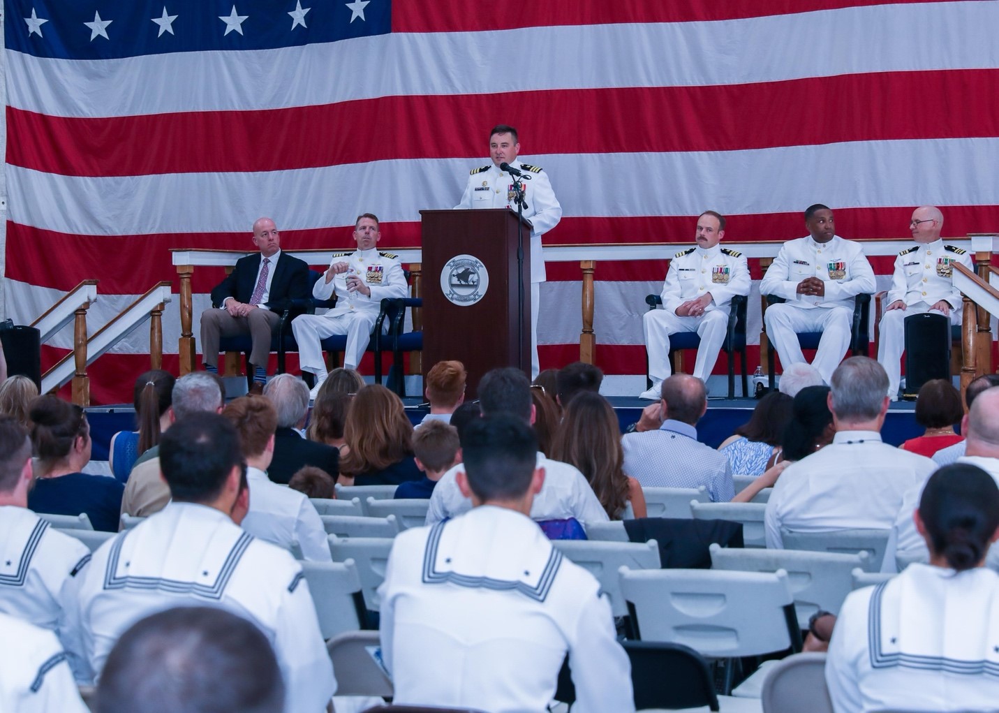 VRC-40 Holds Change of Command Ceremony > Commander, Naval Air Force ...