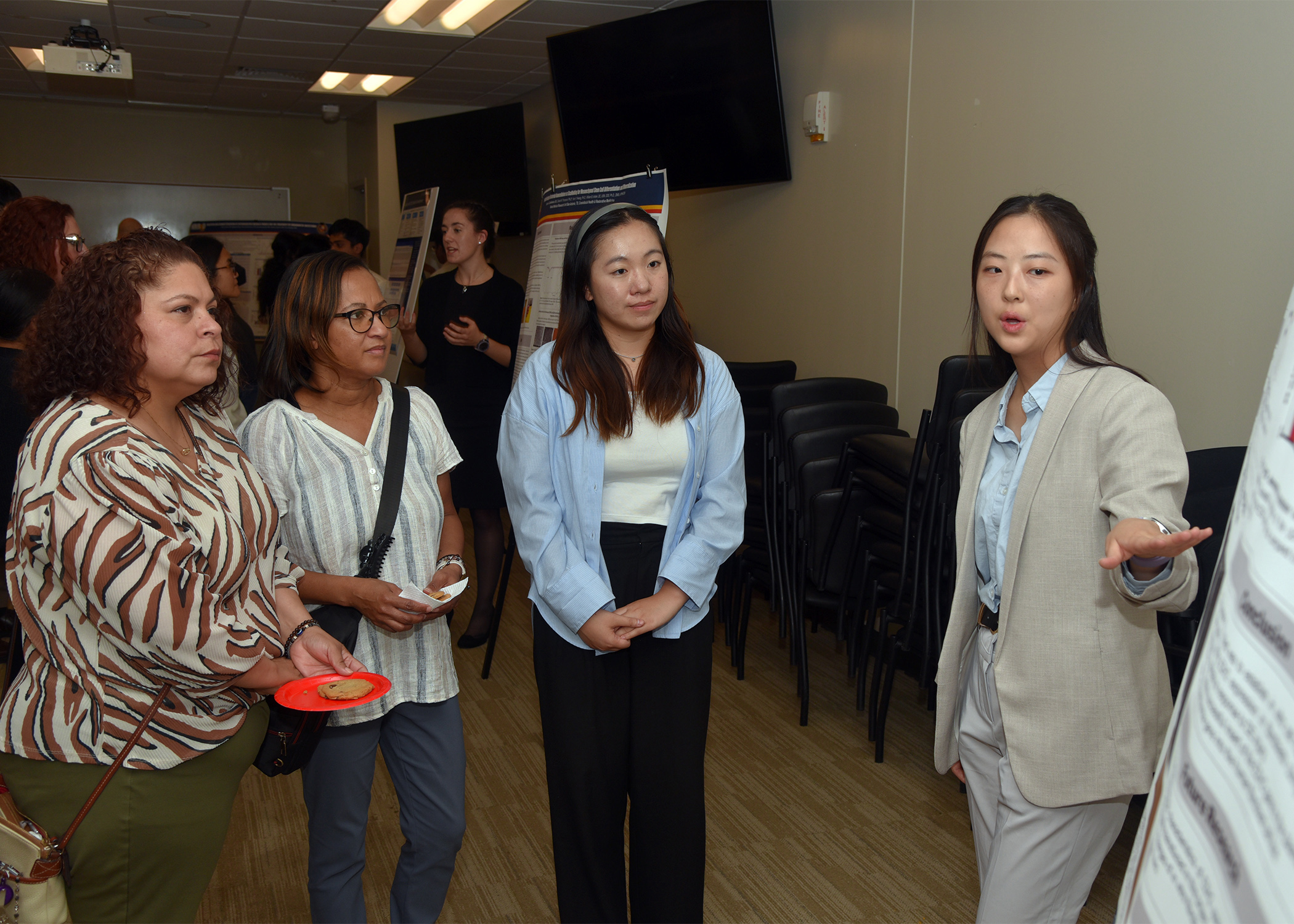 NREIP Interns conclude Research at NAMRU San Antonio > Navy Medicine > News