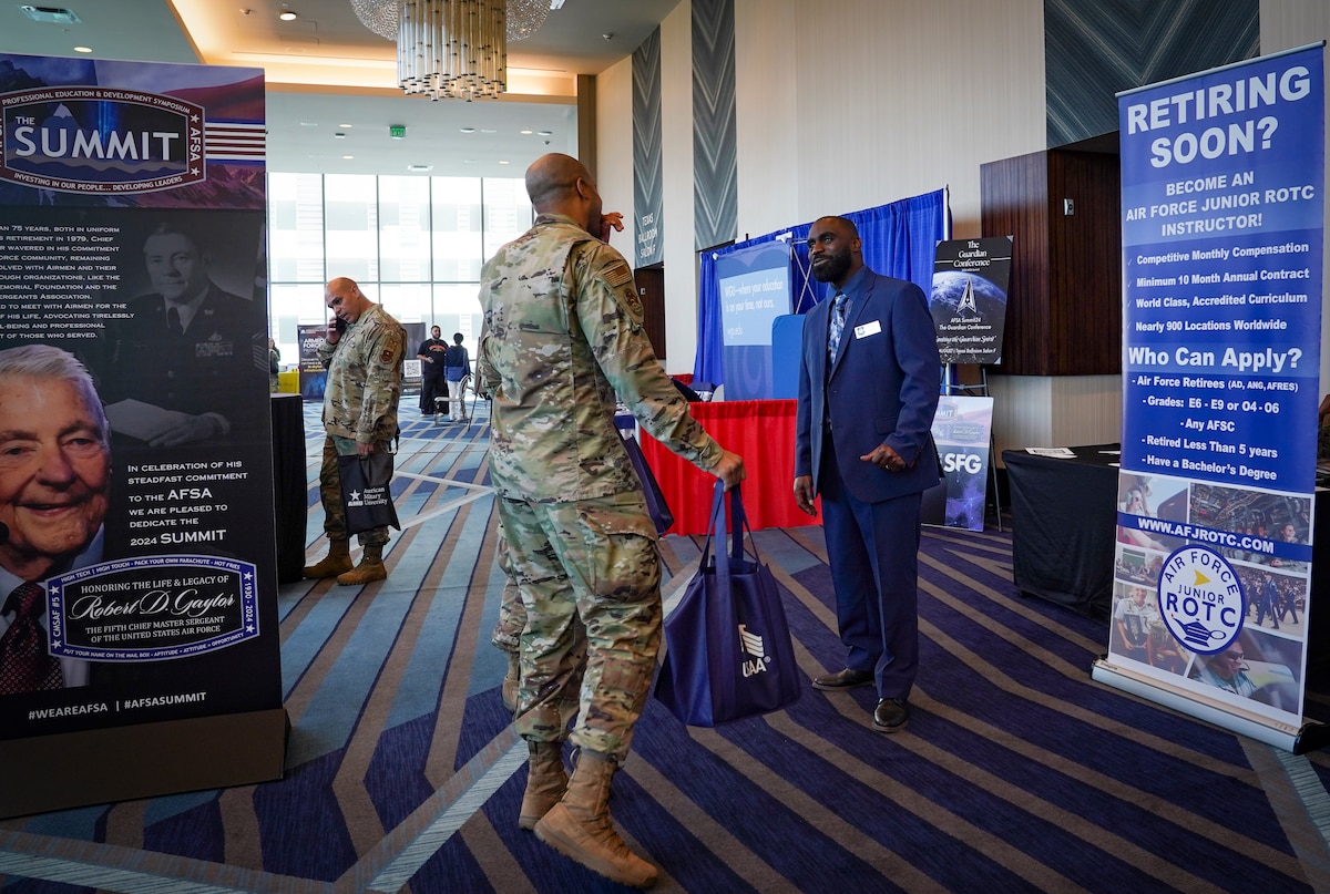 Air University programs on display at AFSA Summit > Air University (AU ...