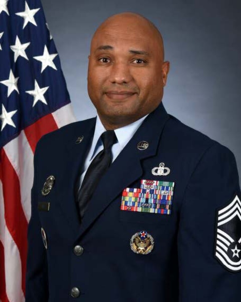 Whitfield Jack > Air Force Basic Military Training > Display