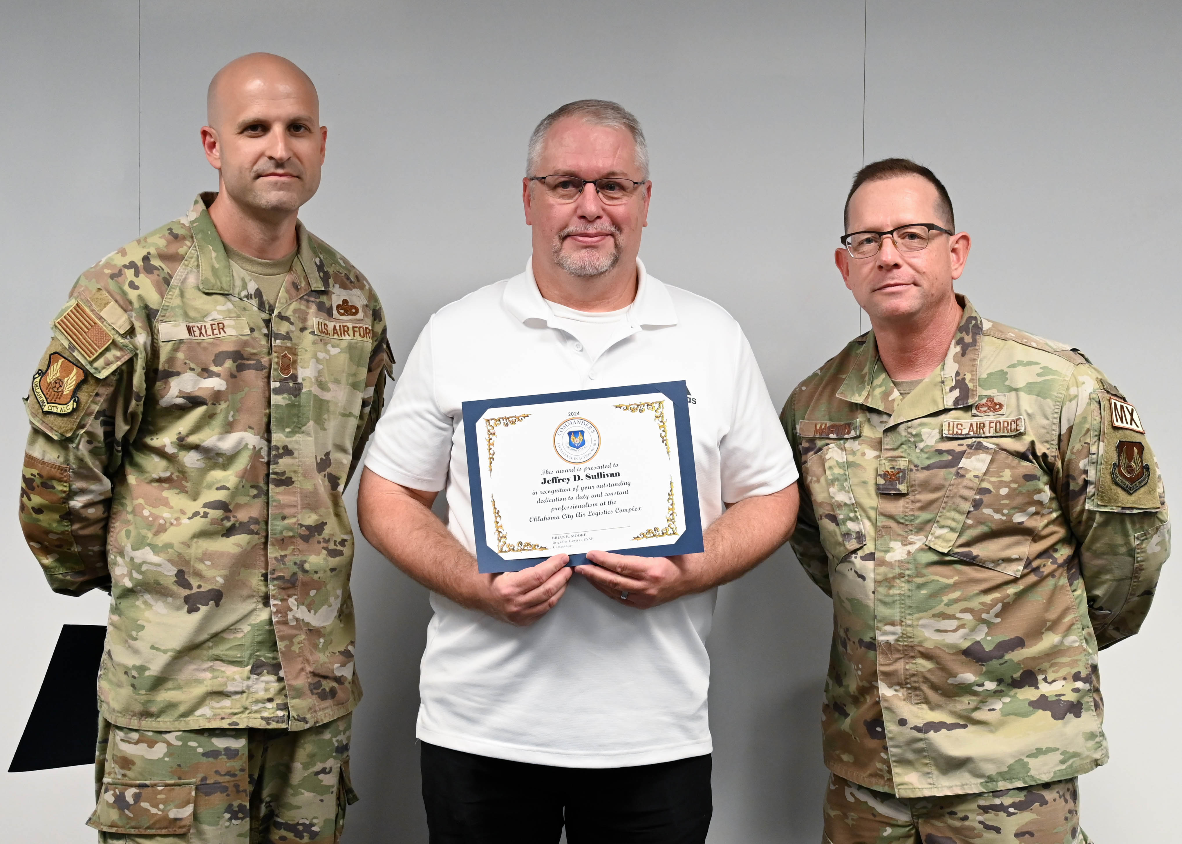 Exceptional OC-ALC performers recognized by commander > Tinker Air ...