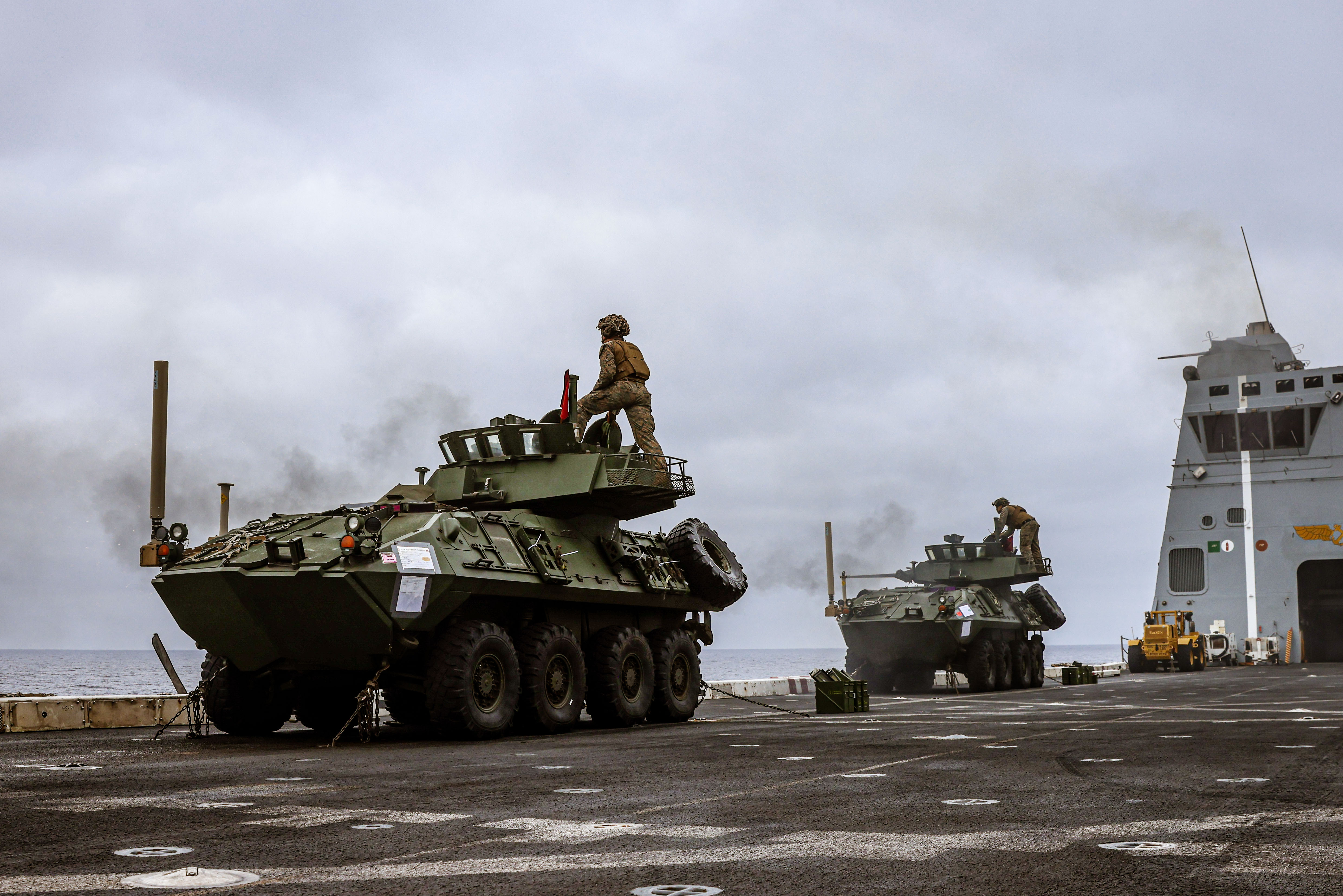 Defend the Ship: LAR Co. Conducts LAV Live-Fire Aboard USS Somerset > I ...