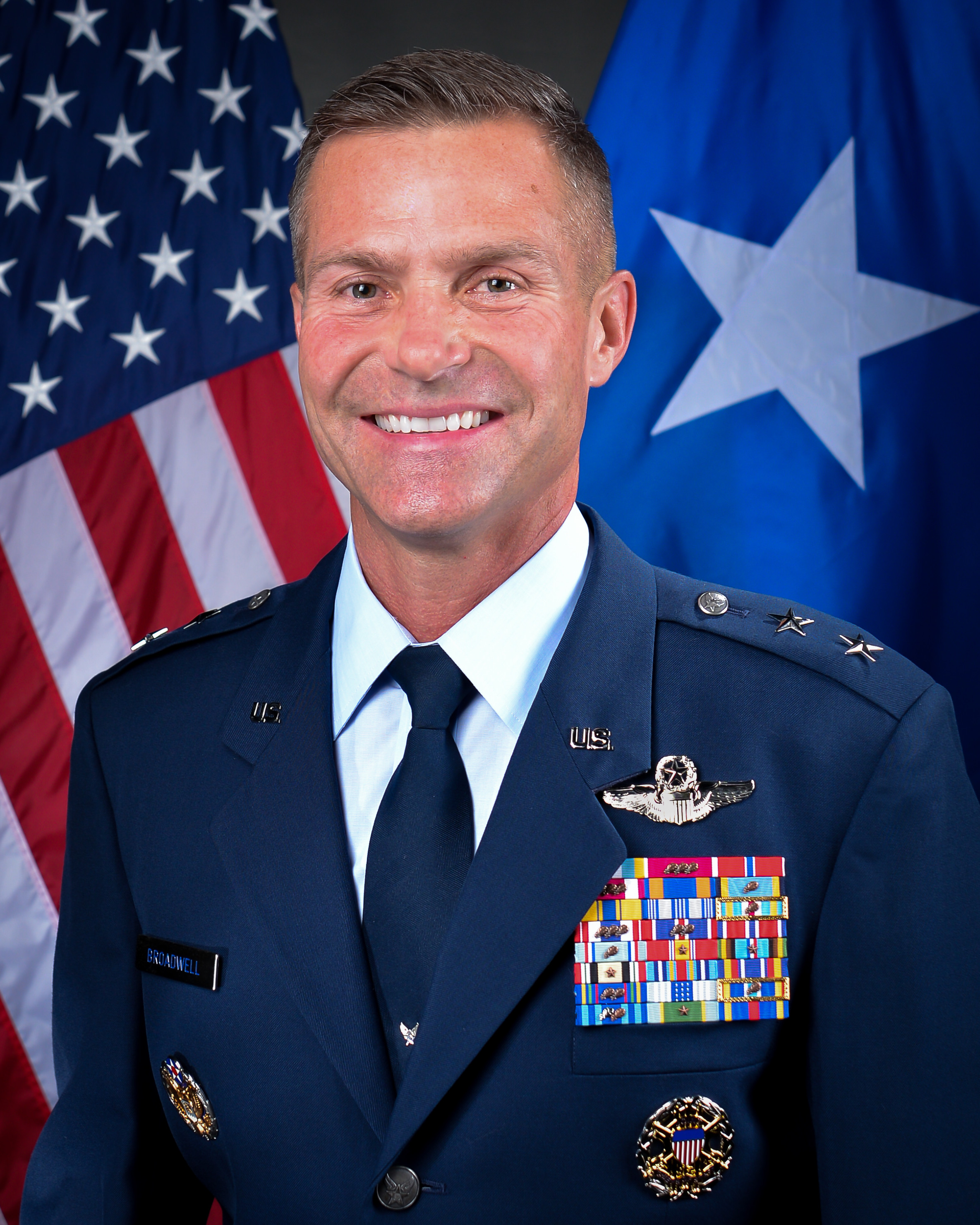 LARRY R. BROADWELL > Air Force > Biography Display