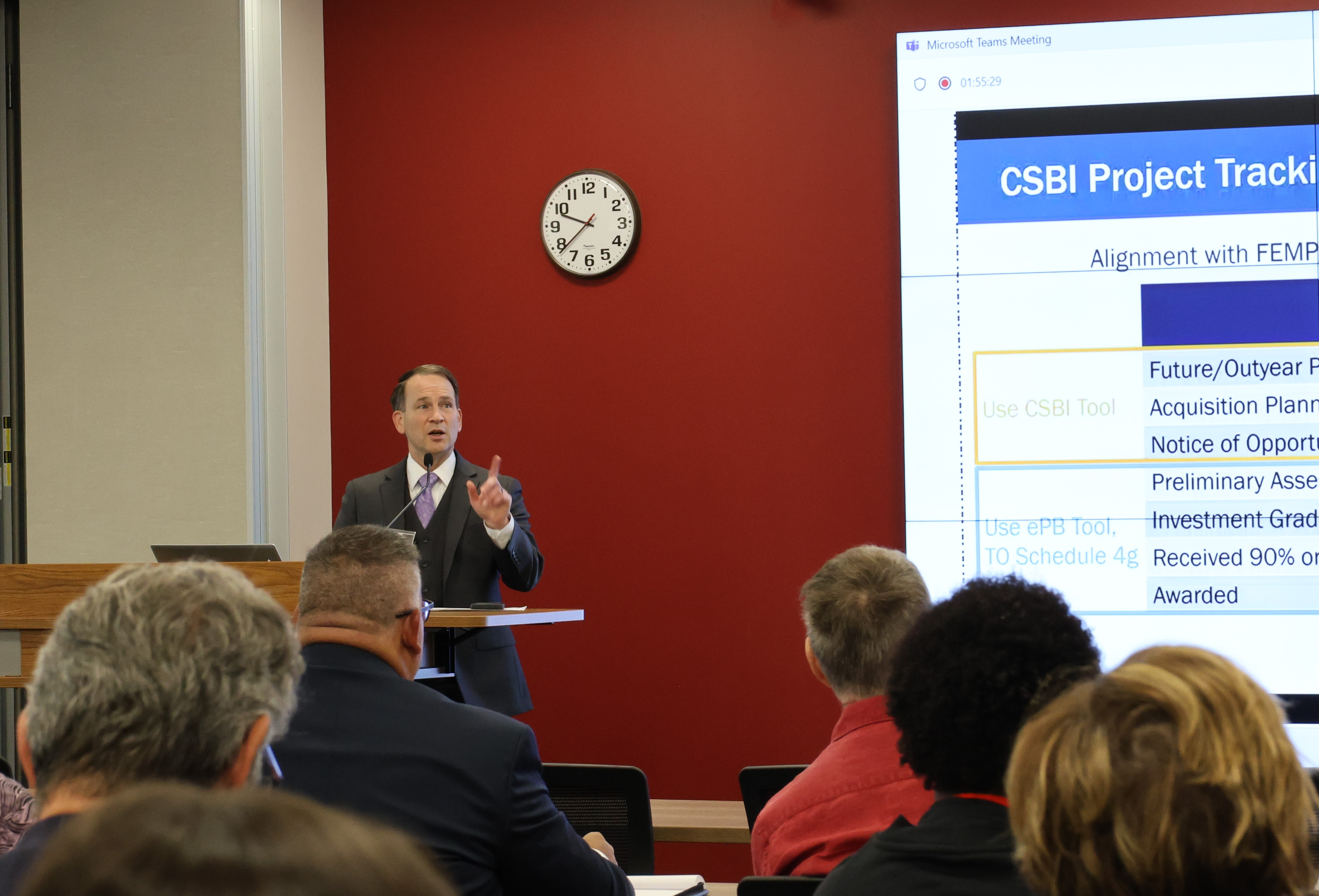 Military energy contracting forum consolidates efforts for service ...