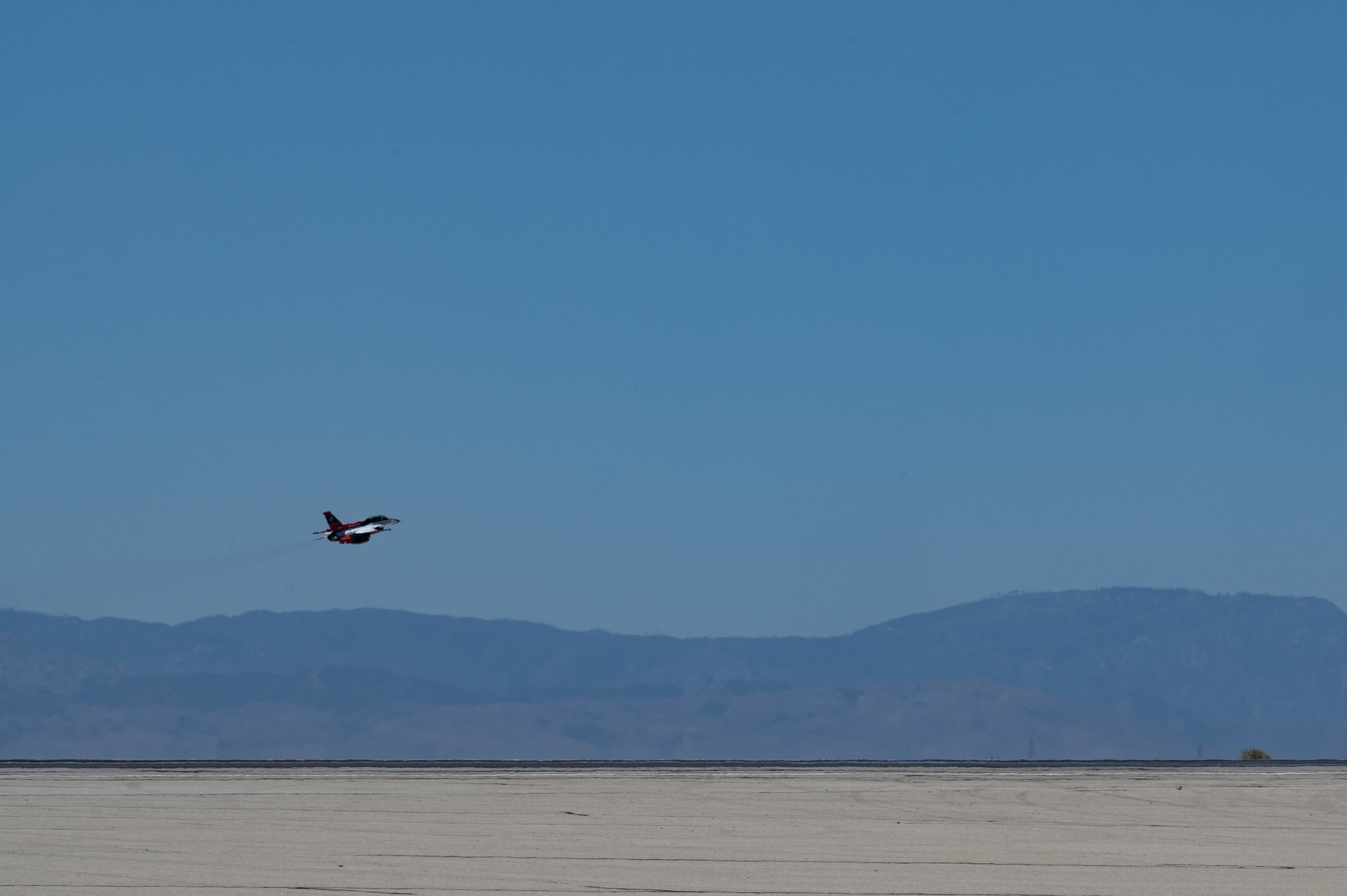 Cain takes first flight as AFTC commander > Air Force Test Center > News