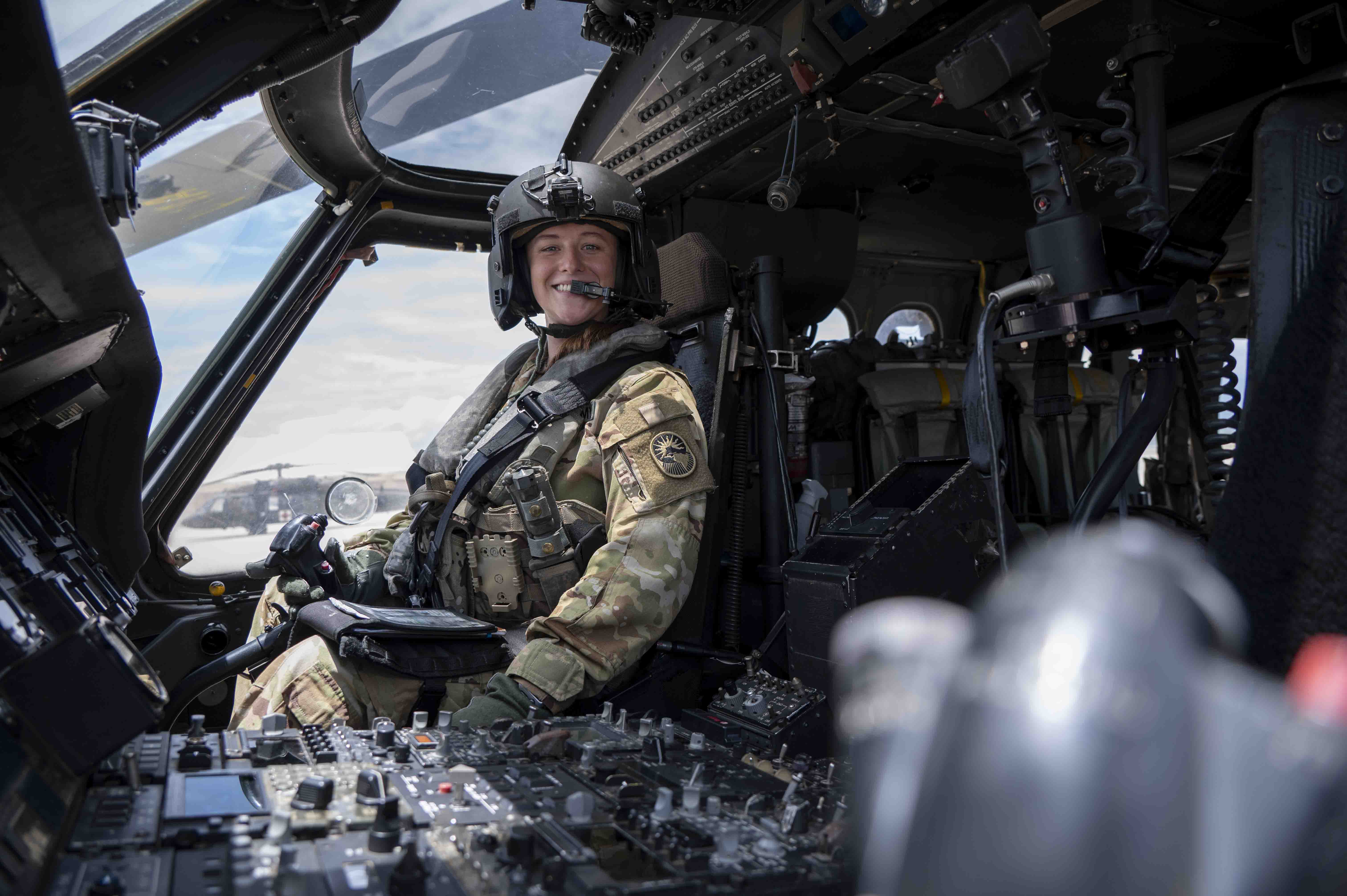 commando helicopter force pilot