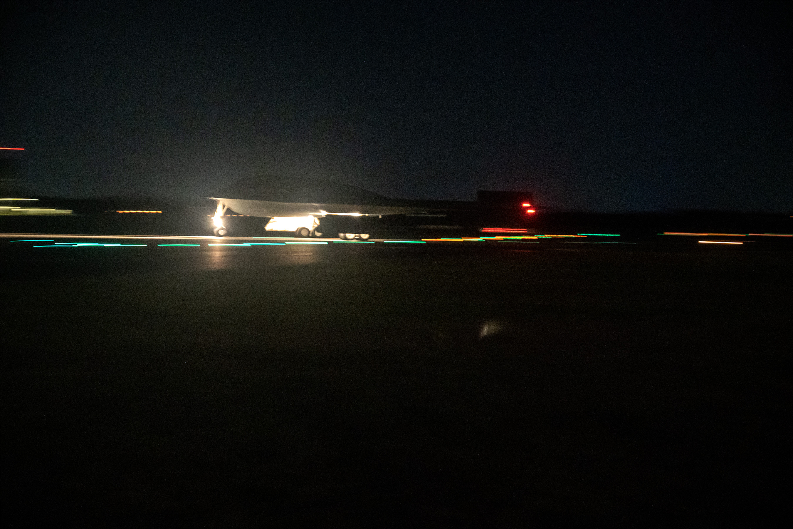 B-2 Spirit stealth bombers deploy to Australia in support of Bomber ...