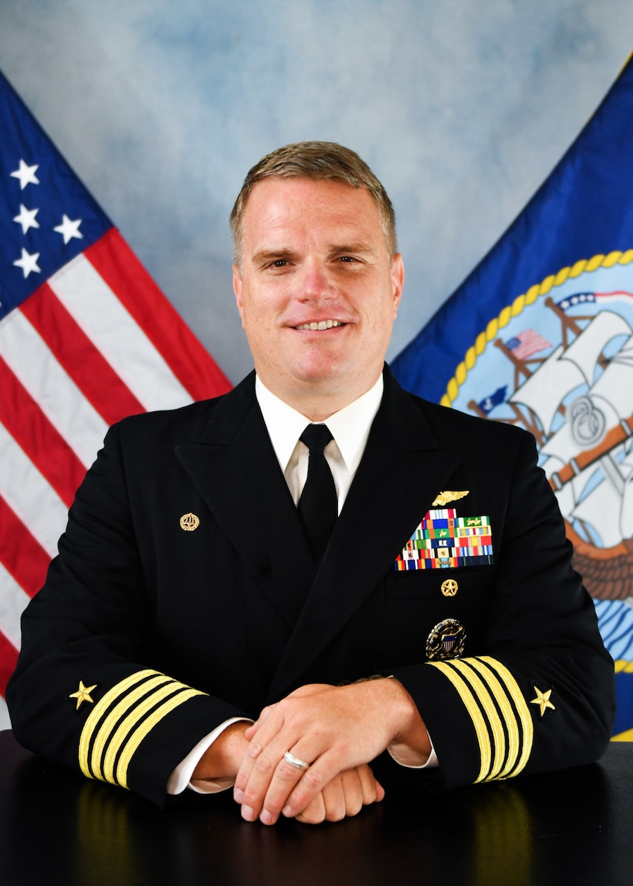 CO > Commander, Navy Region Mid-Atlantic > Bio Detail