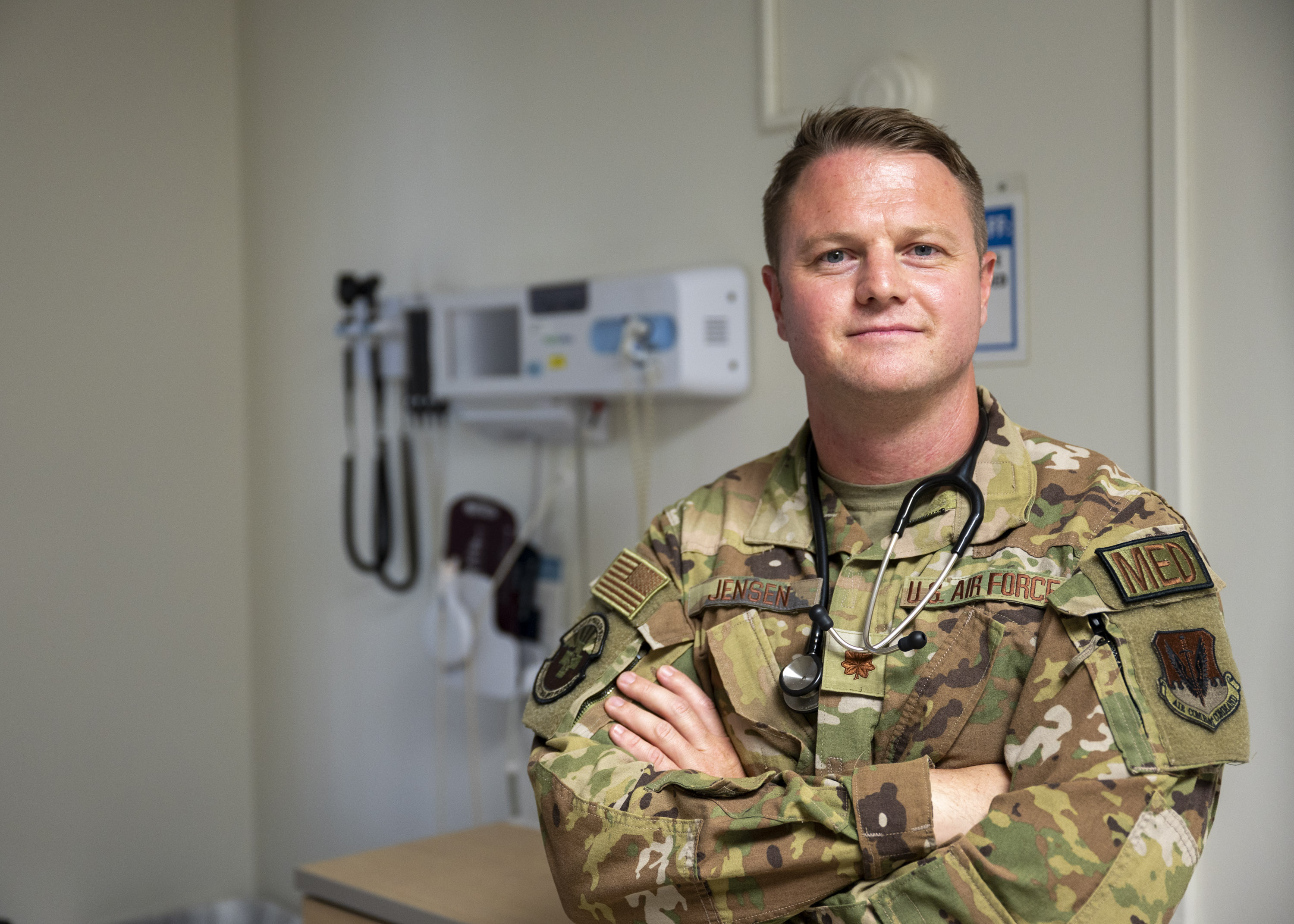 Aeromedical Nurse Practitioner ensures fliers are fit to fight > Davis ...
