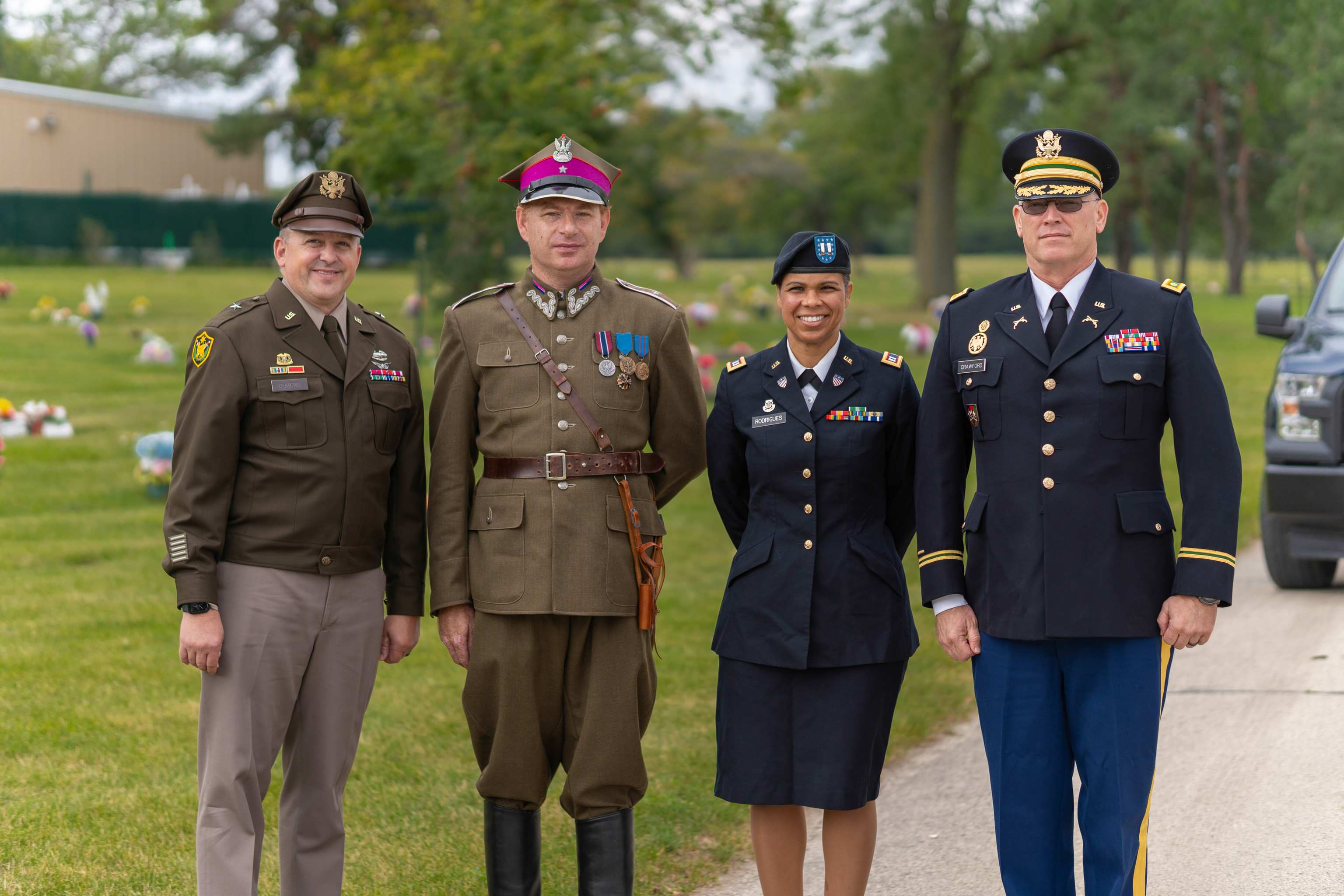 ILNG Joins Polish Consulate for Polish Armed Forces Day Event