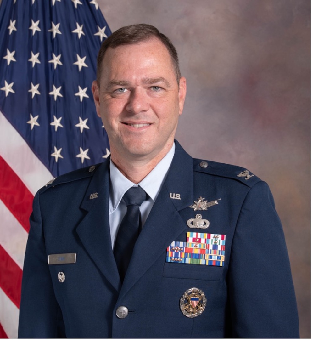 Col Andrew W. Zinn, USAF > The Eisenhower School > Leader-Bio