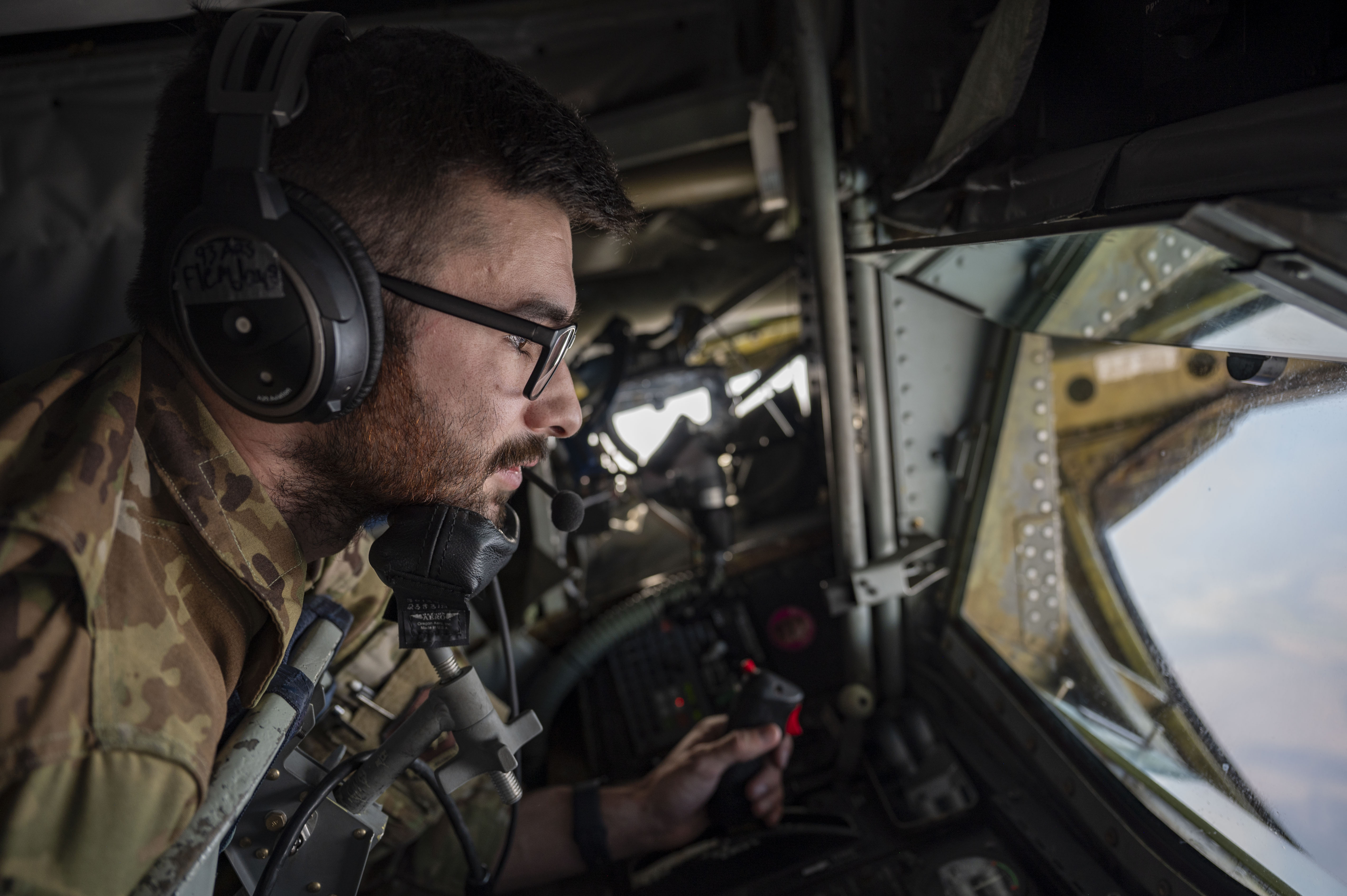 PHOTOS: 93rd Air Refueling Squadron refuels F-35's assigned to the ...