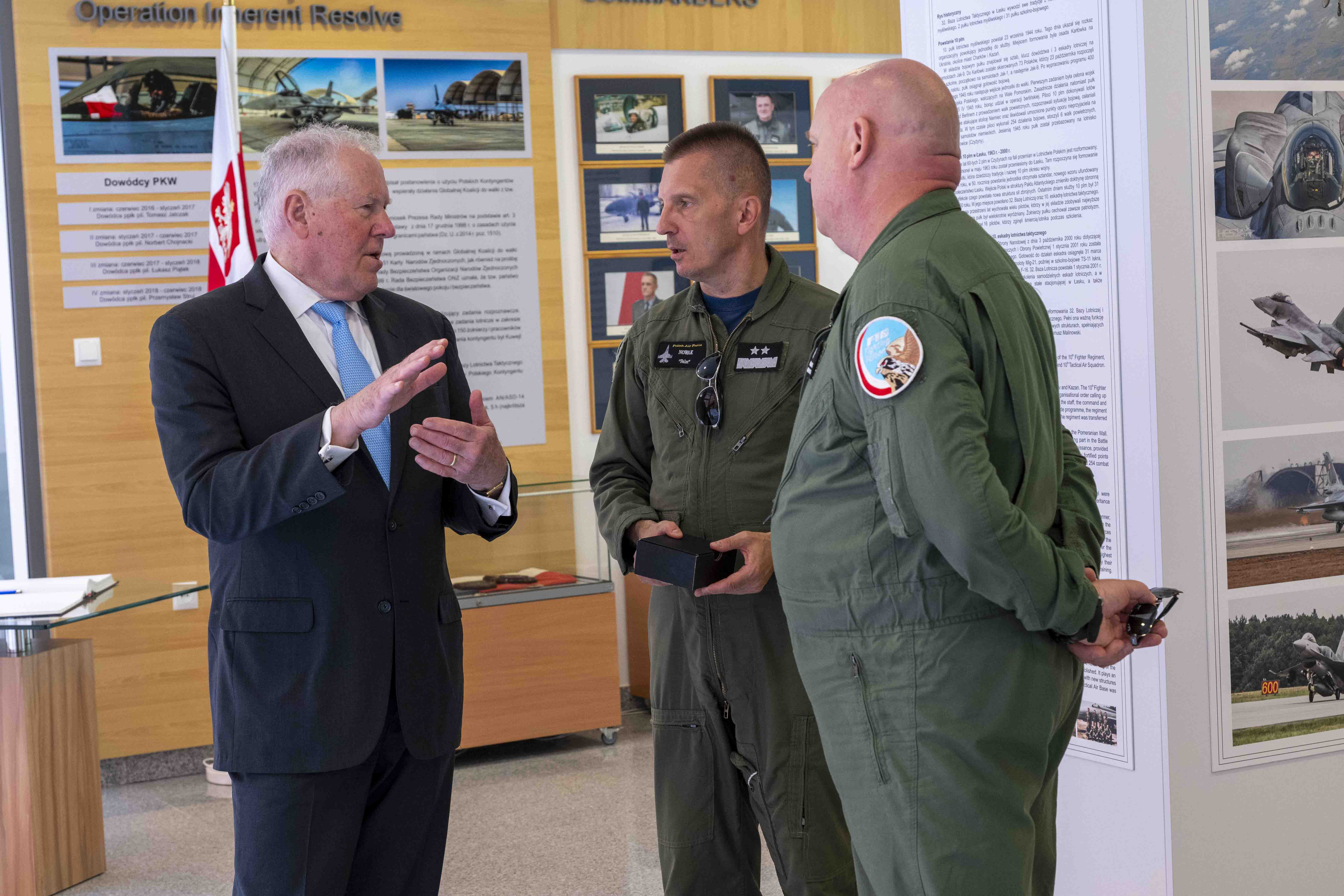 SecAF Kendall visits 52nd Operations Group, Detachment 1 > Spangdahlem ...
