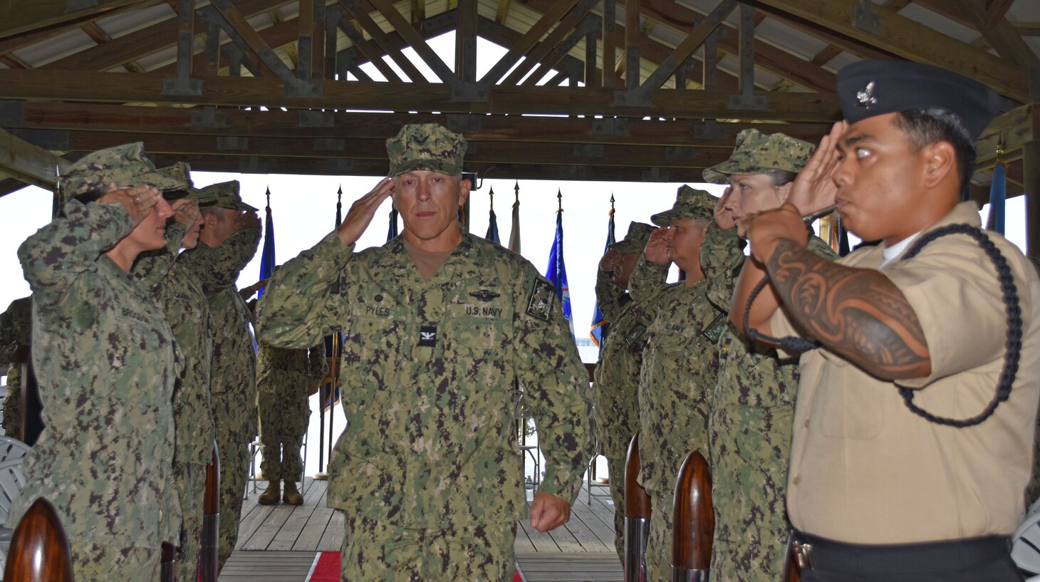 Pyles relieves Panke at first ever EMF-M Change of Command > Navy ...