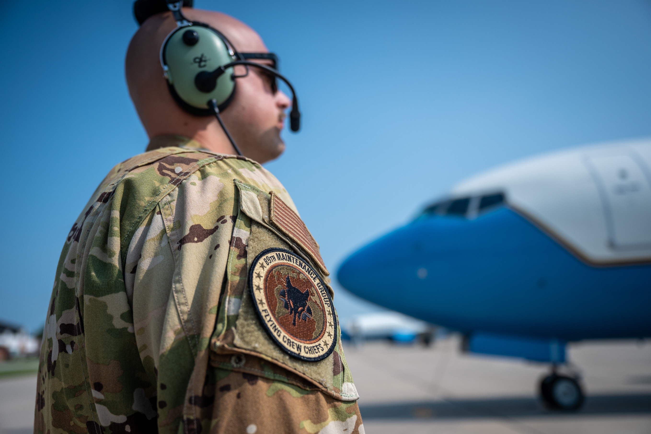 932nd Airlift Wing collaborates with active-duty counterparts in C-40 ...