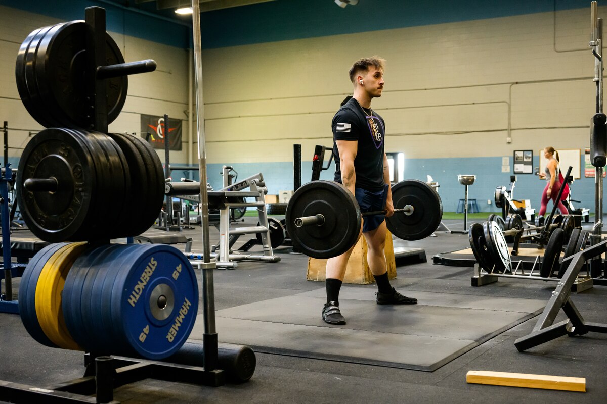 Hill Airman preps for powerlifting competition > Hill Air Force Base ...