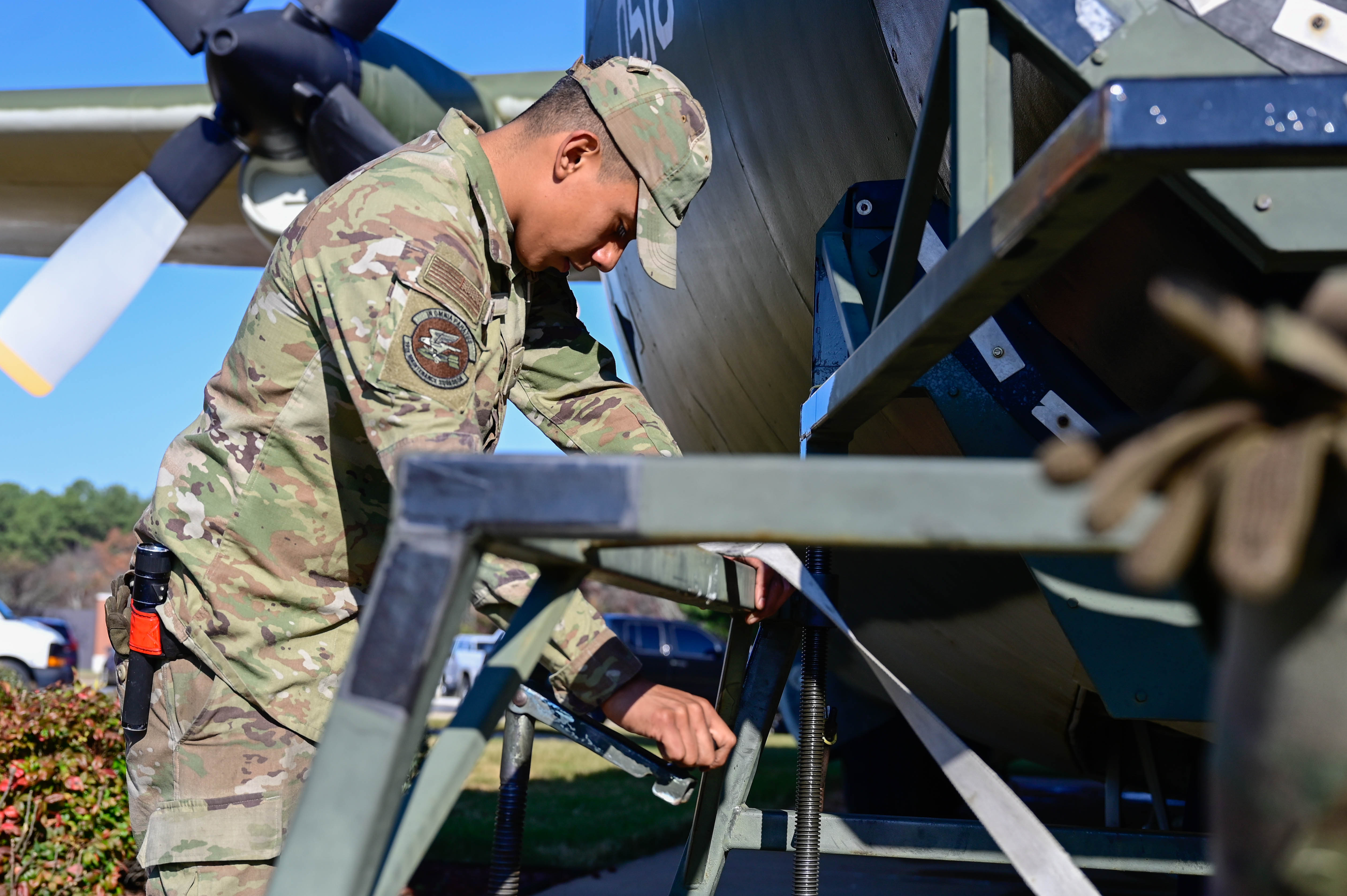 19th MXS brings Red-Nosed Herk to Team Little Rock > Little Rock Air ...