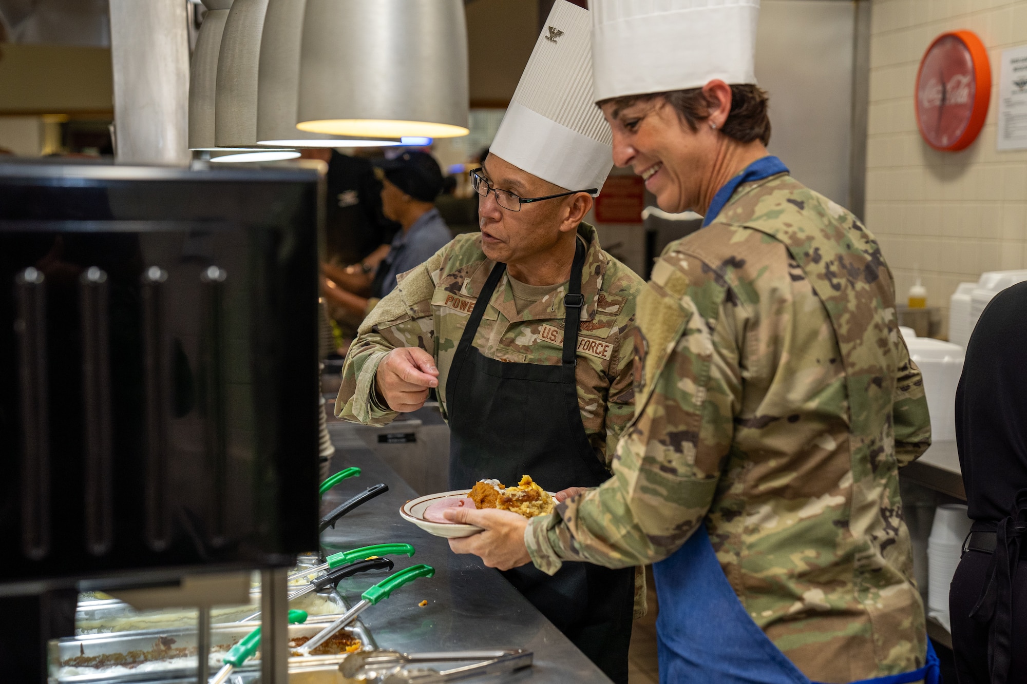 Keesler leaders serve Thanksgiving meals > Keesler Air Force Base ...