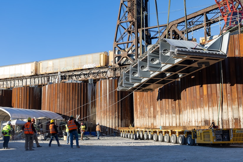 Chickamauga Lock replacement project reaches milestone with delivery of ...