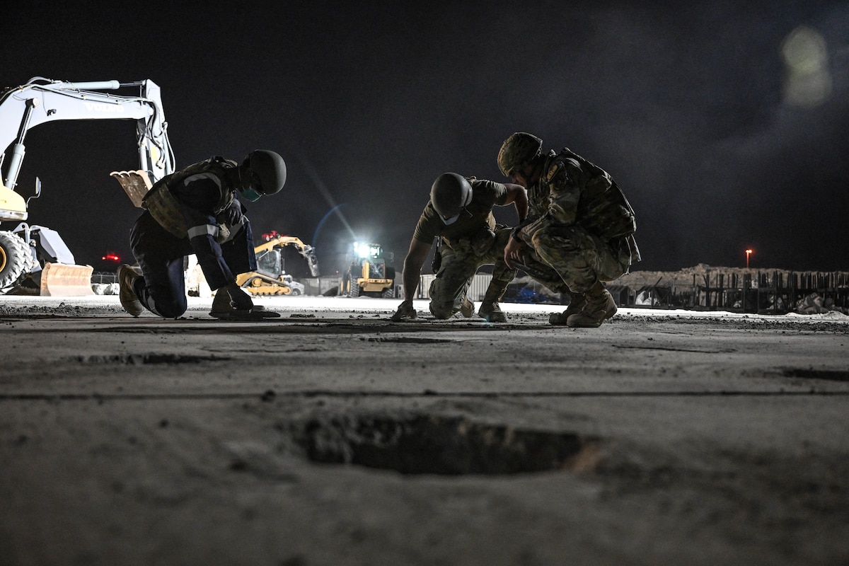 386th ECES conducts joint rapid airfield damage recovery exercise > Air ...