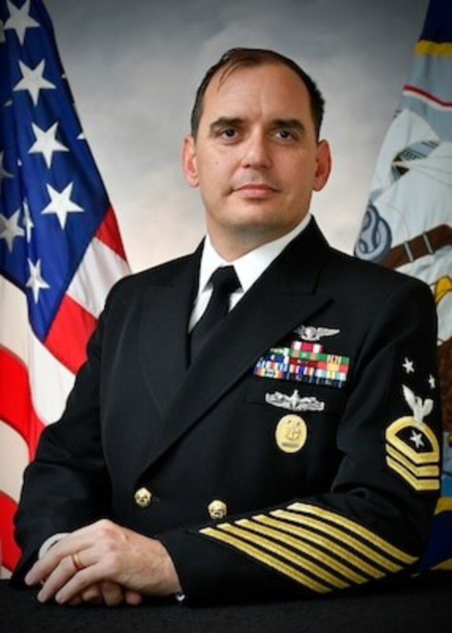 CMC > Commander, Navy Region Northwest > Bio Detail
