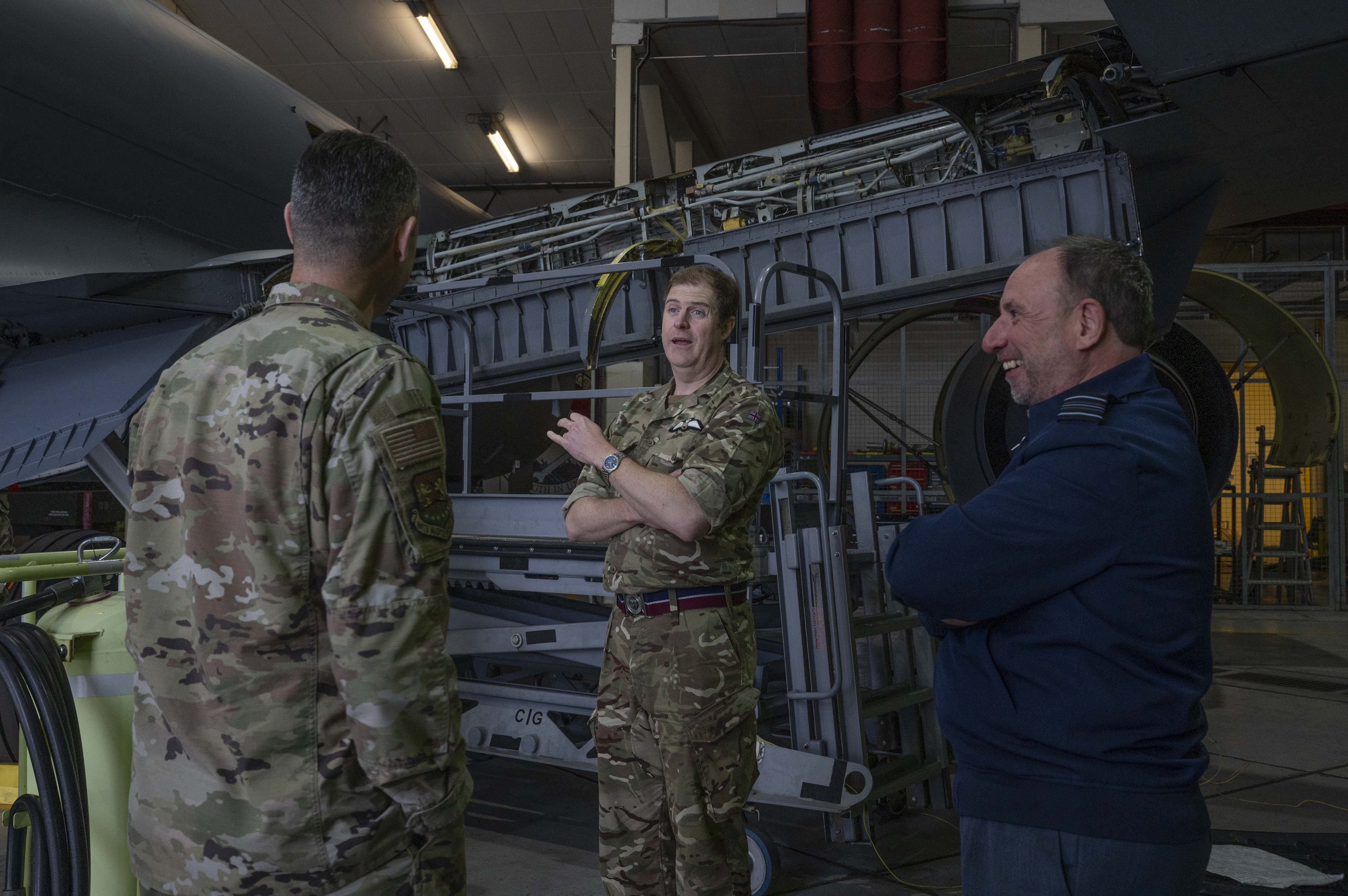 Air Commodore Nick Paton, ISTAR force commander visits RAF Mildenhall > Royal Air Force ...