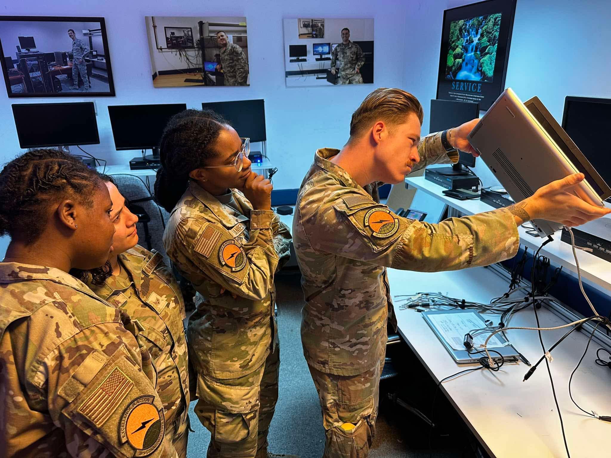 39th Communications Squadron > Incirlik Air Base > Display