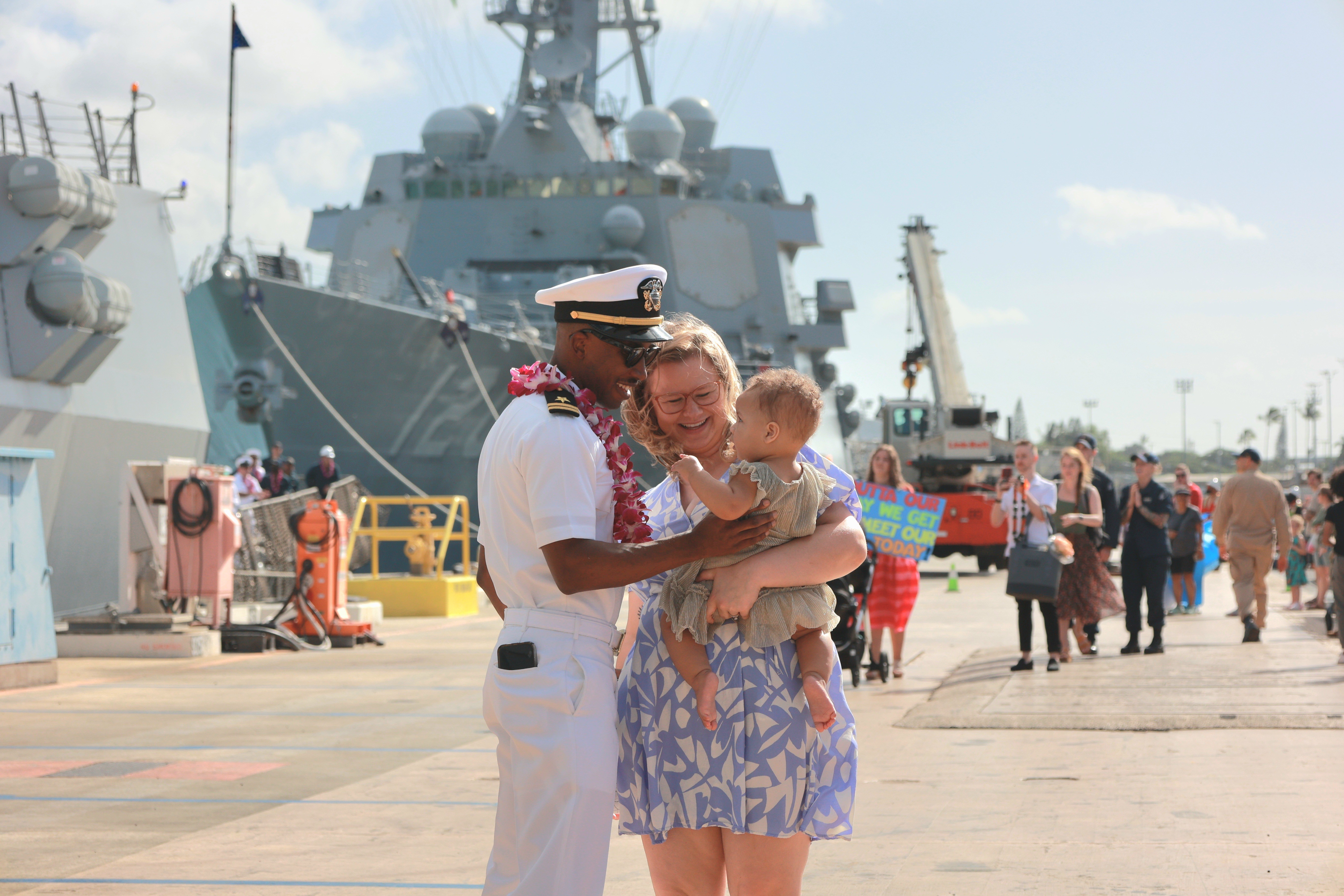 USS Frank E. Petersen Jr. & USS Michael Murphy Return to Pearl Harbor ...