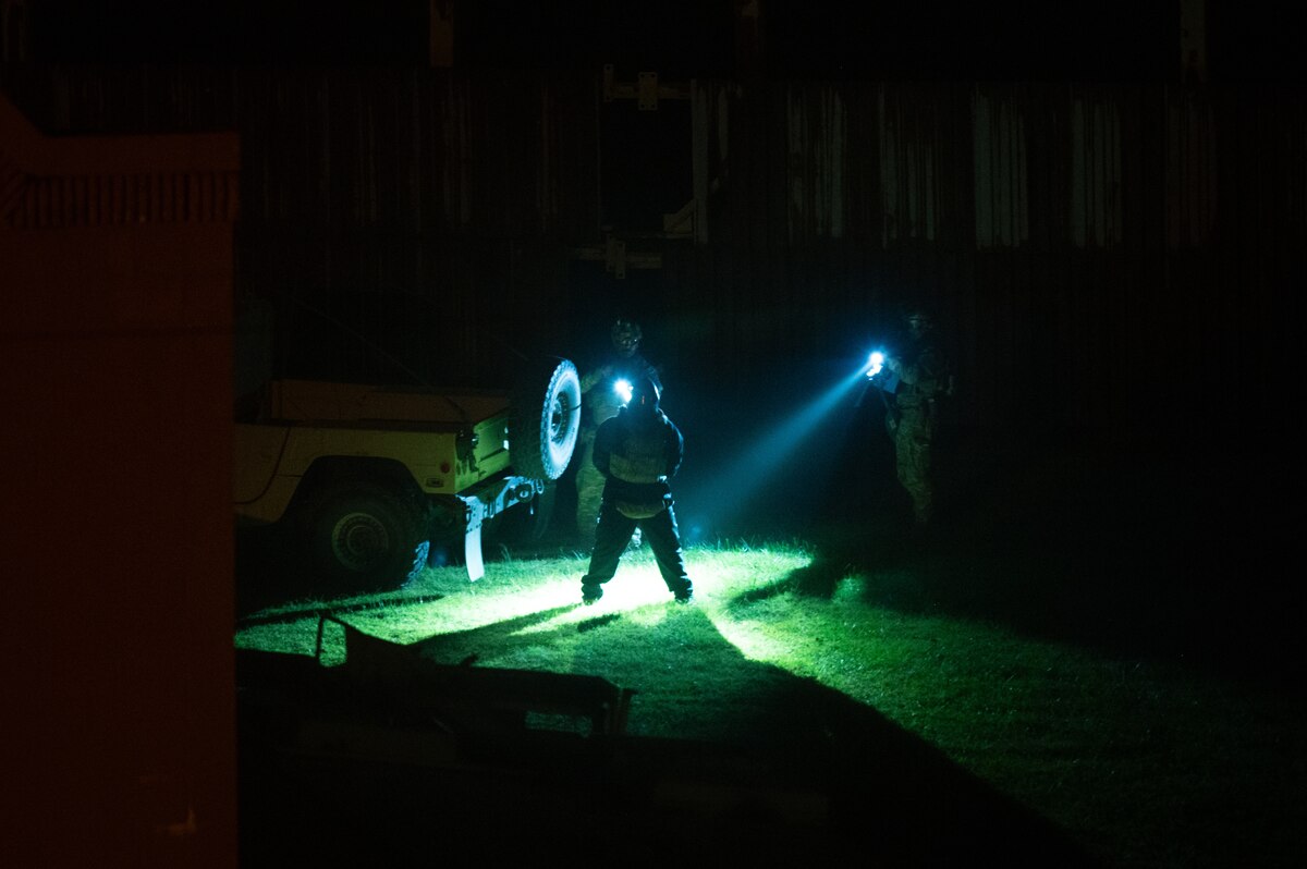 Sage Eagle 25-1 Prepares Guard Defenders, Green Berets for the Future ...