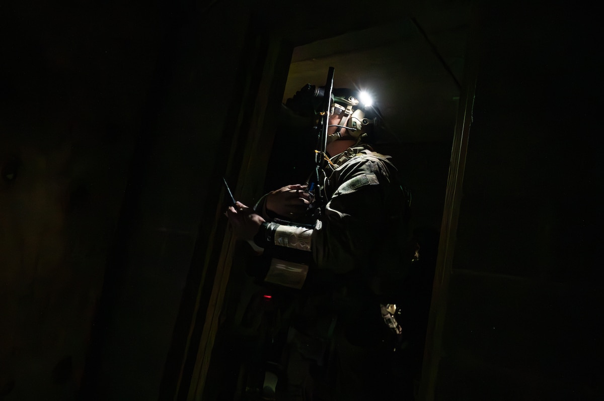 Sage Eagle 25-1 Prepares Guard Defenders, Green Berets for the Future ...