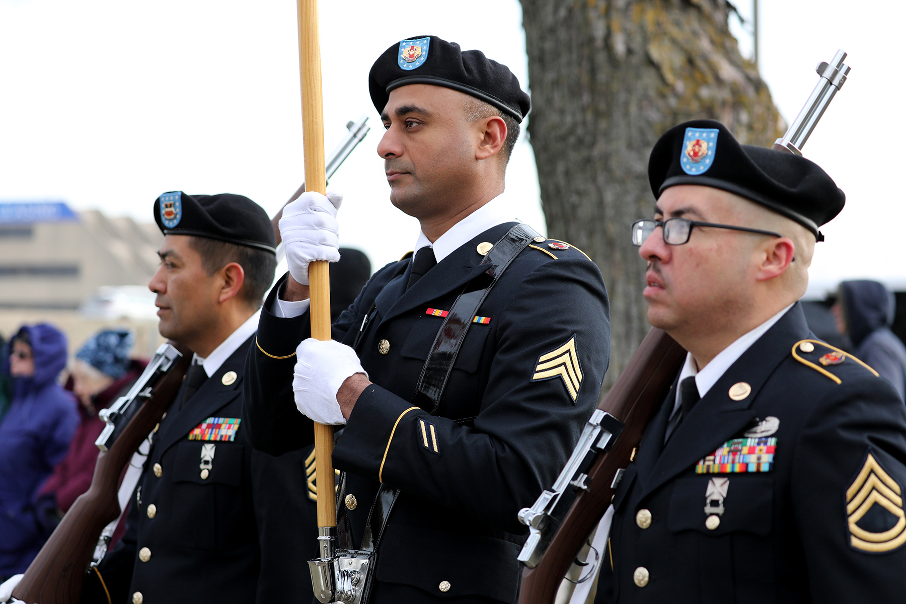 Army Reserve Soldiers lay wreaths for veterans dating back to the ...