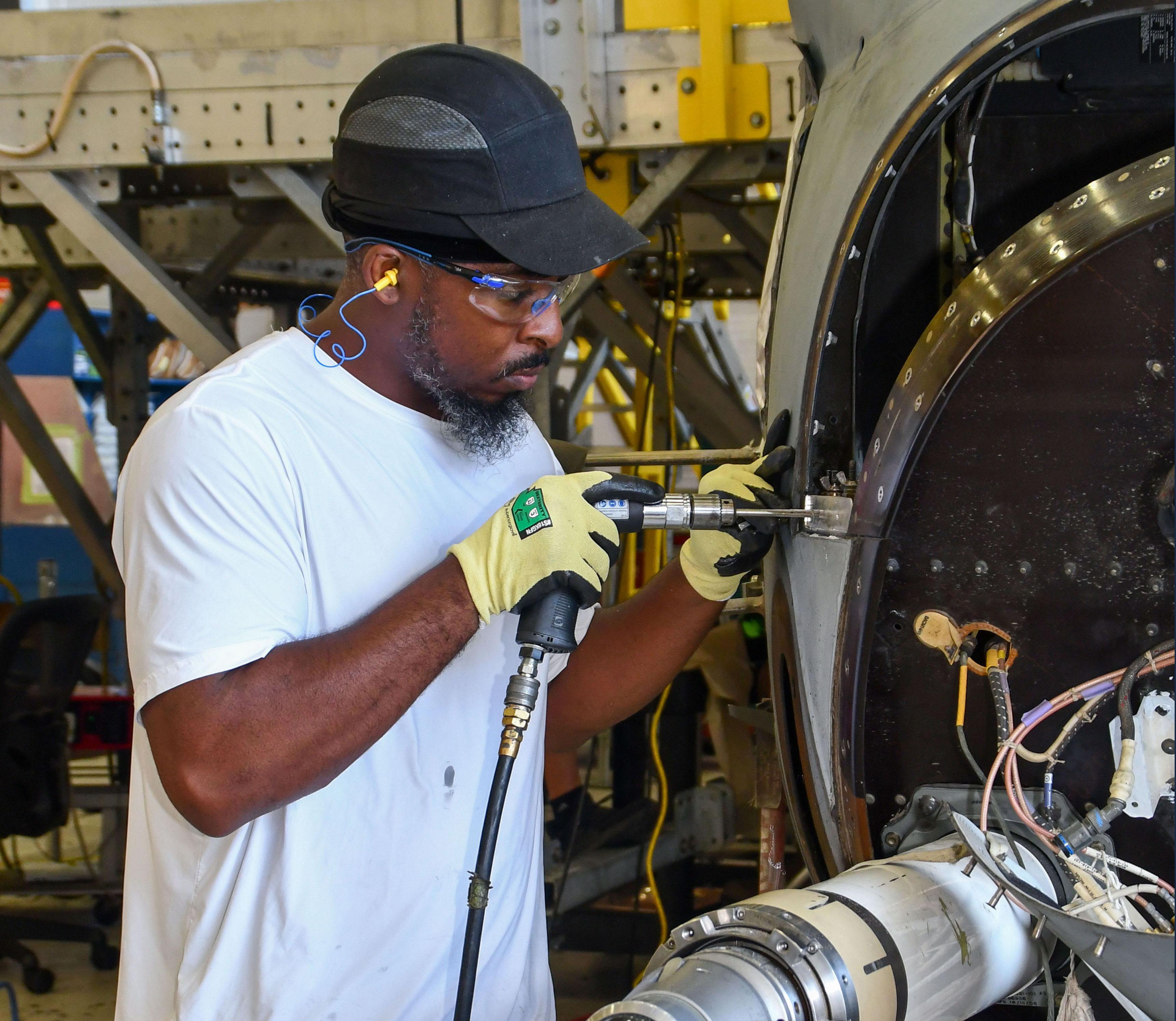 FRCE Named Top Organization in Safety by Department of Defense > Naval ...