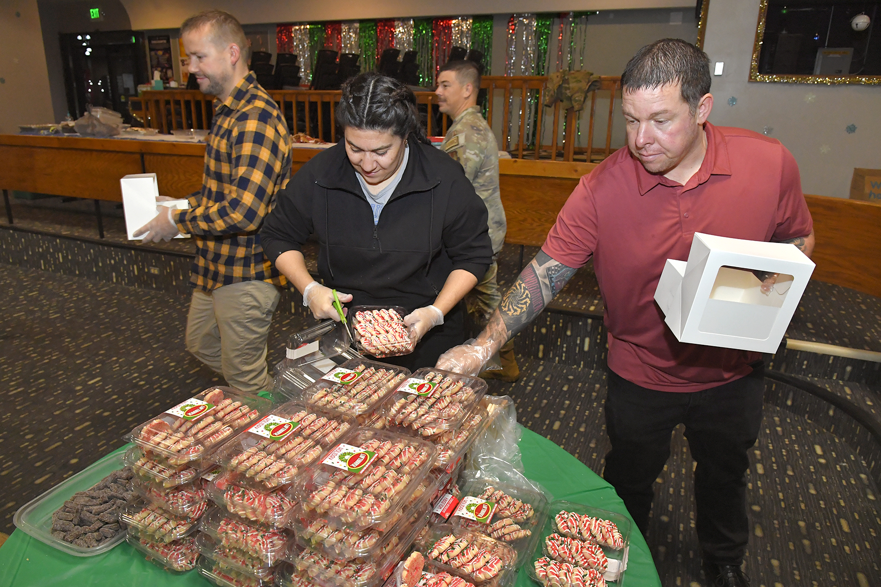 Volunteers spread holiday cheer with treats for Airmen > Hill Air Force ...