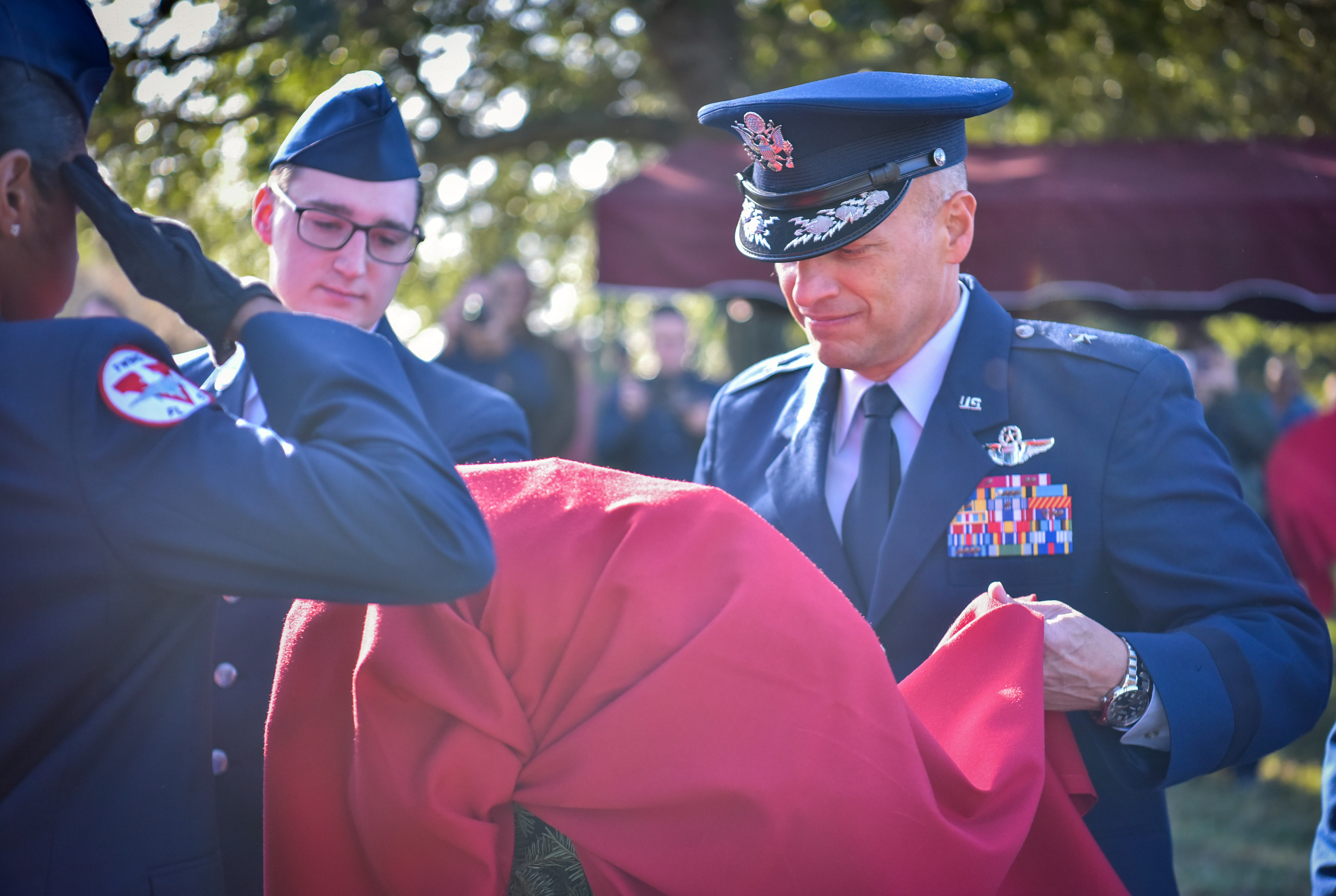 Wreaths Across America (photos) > Air Force Life Cycle Management ...