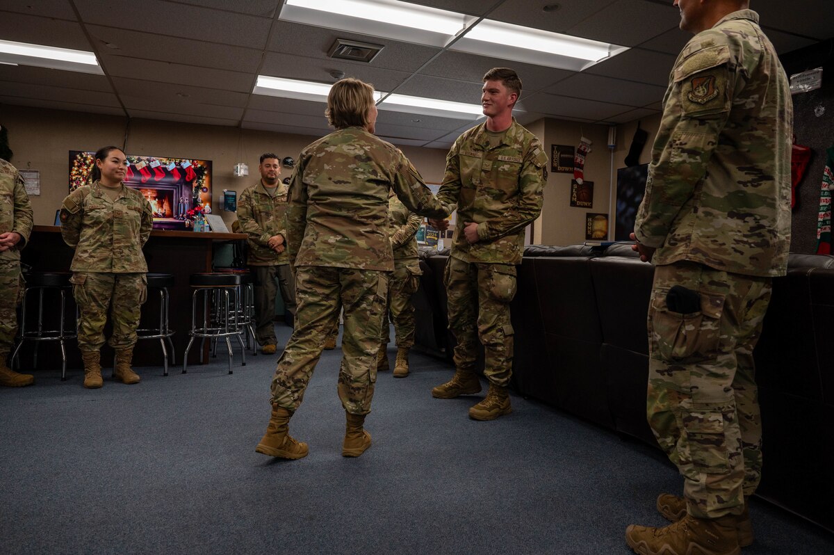PACAF command chief visits Kadena > Kadena Air Base > Article Display